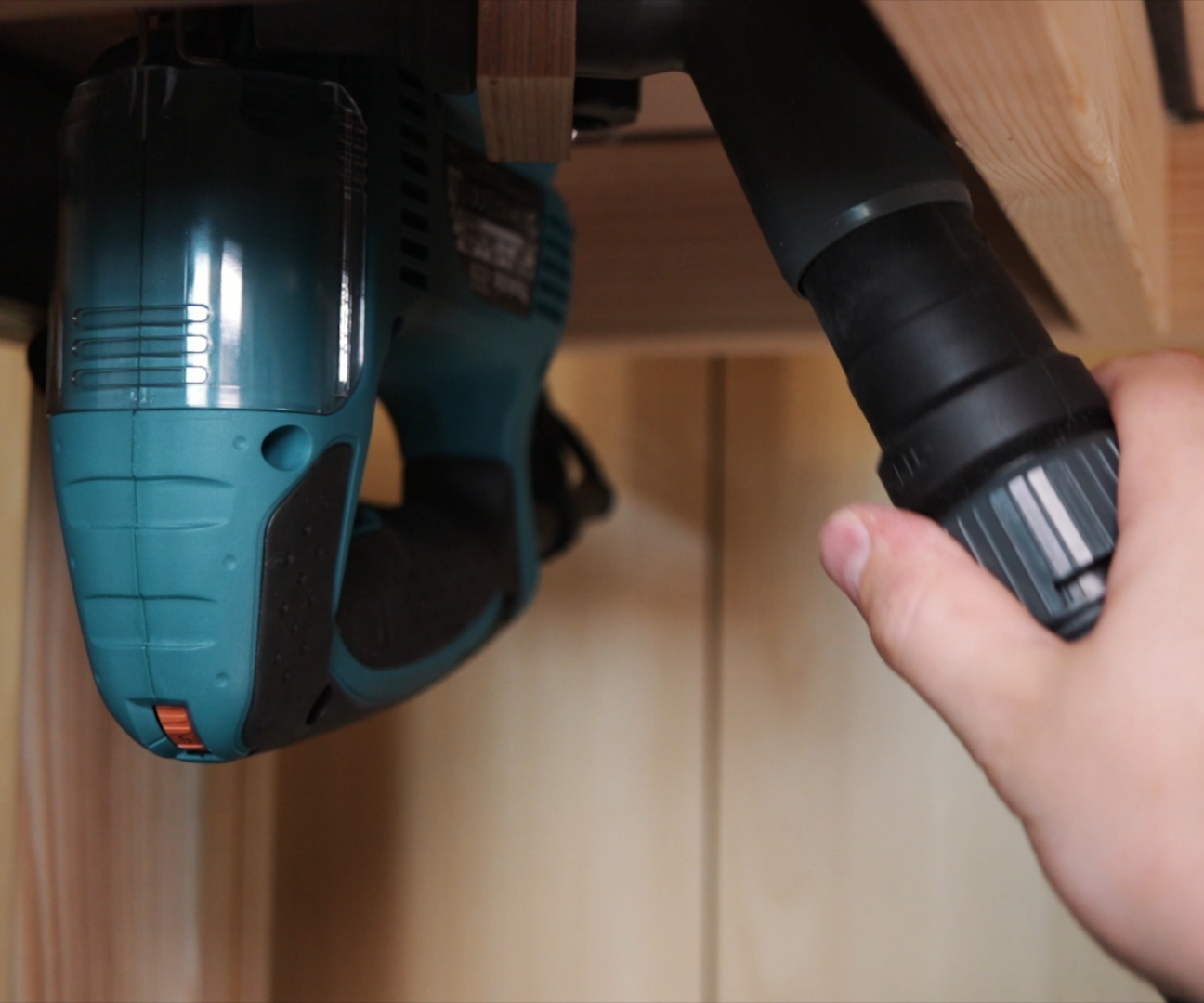 DIY Small/Portable/Convenient Workbench : 27 Steps (with Pictures ...