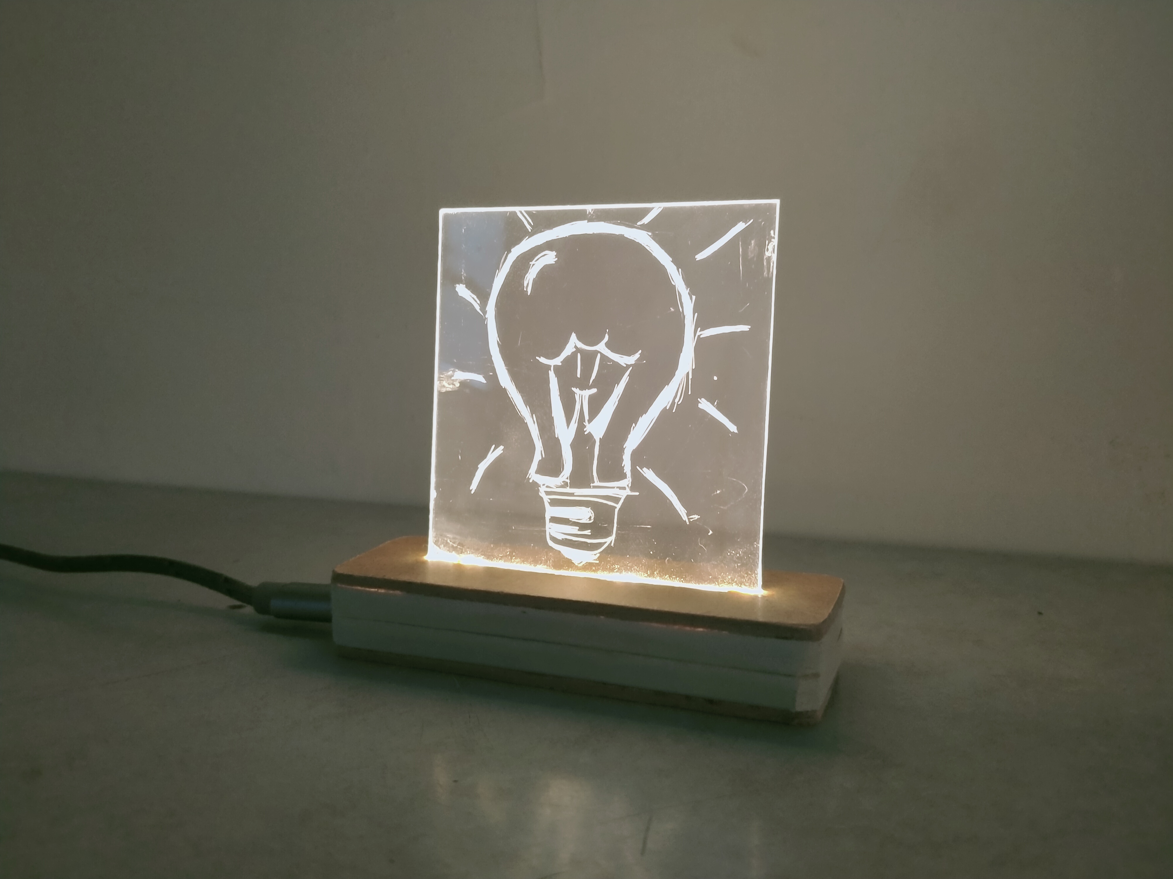 Led Strip Acrylic Lamp : 5 Steps (with Pictures) - Instructables