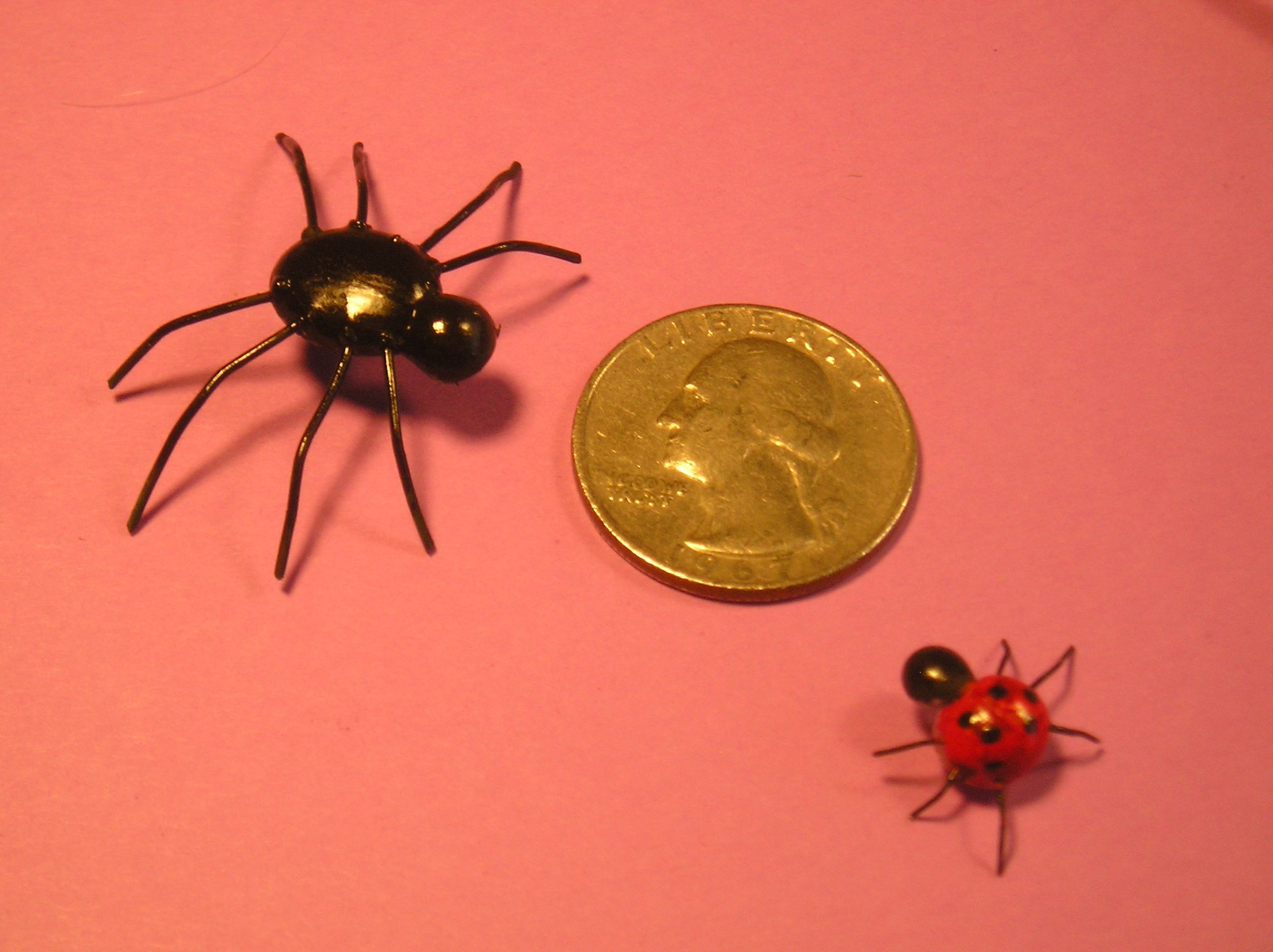 How to Make Glue Bugs : 9 Steps (with Pictures) - Instructables
