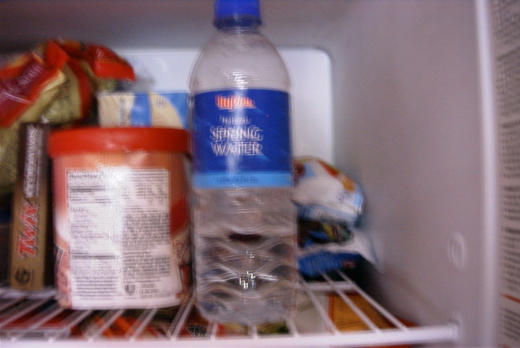 How to Keep Your Bottle of Water Cold for HOURS : 6 Steps - Instructables