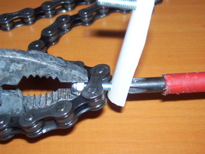 How to Make Custom and Strong Tank Tracks for Very Cheap. : 4 Steps ...
