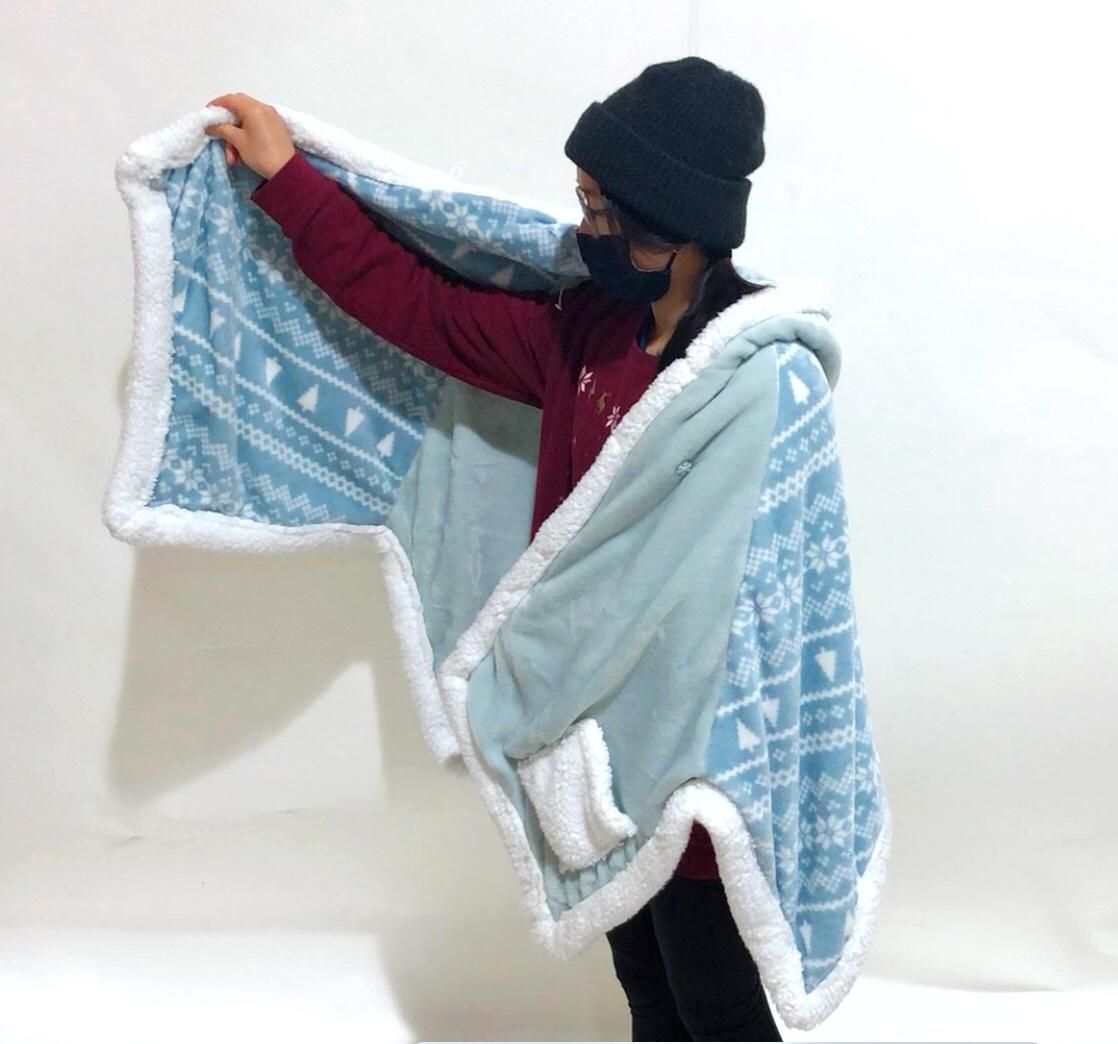 Snowflake Blanket Cape : 13 Steps (with Pictures) - Instructables