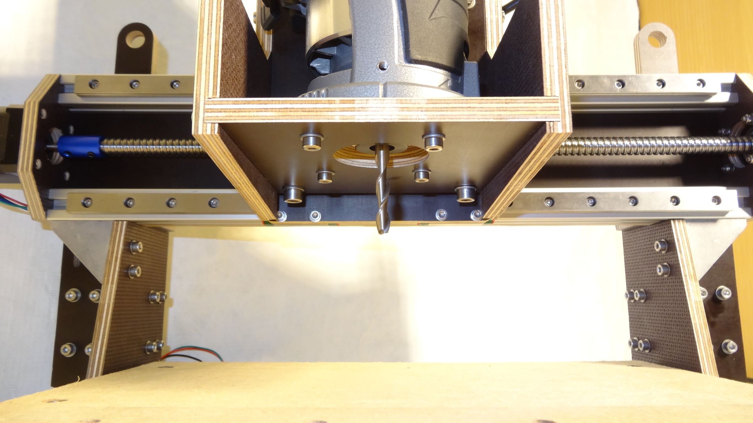 LOW COST DIY 500€ CNC MILL : 23 Steps (with Pictures) - Instructables