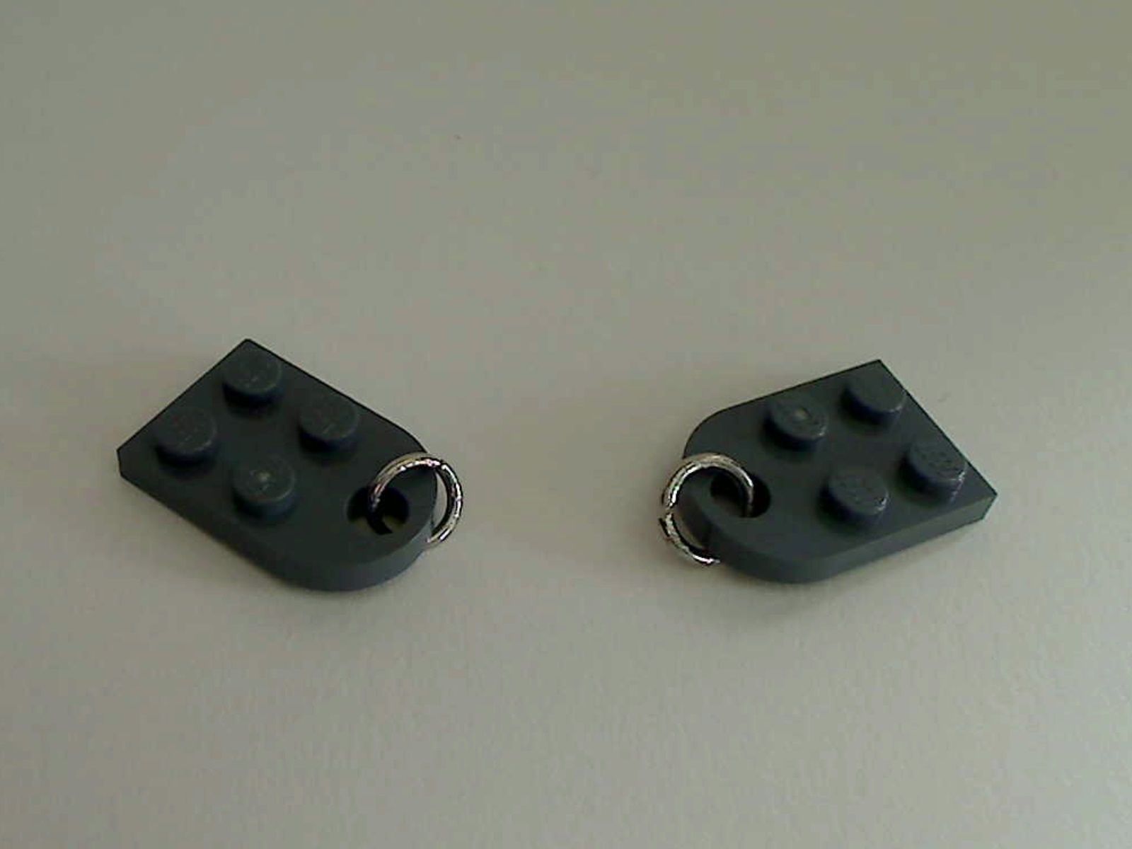 Lego Interlocking Heart Pendants : 4 Steps (with Pictures) - Instructables