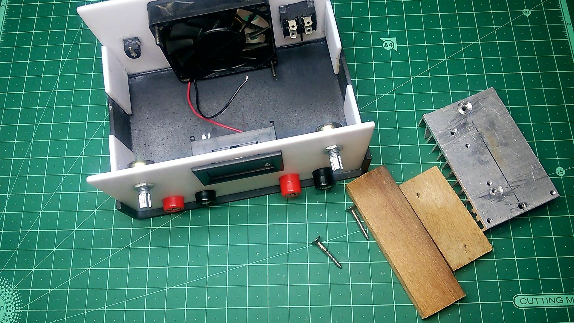 DIY Variable Power Supply With Adjustable Voltage and Current : 14 ...