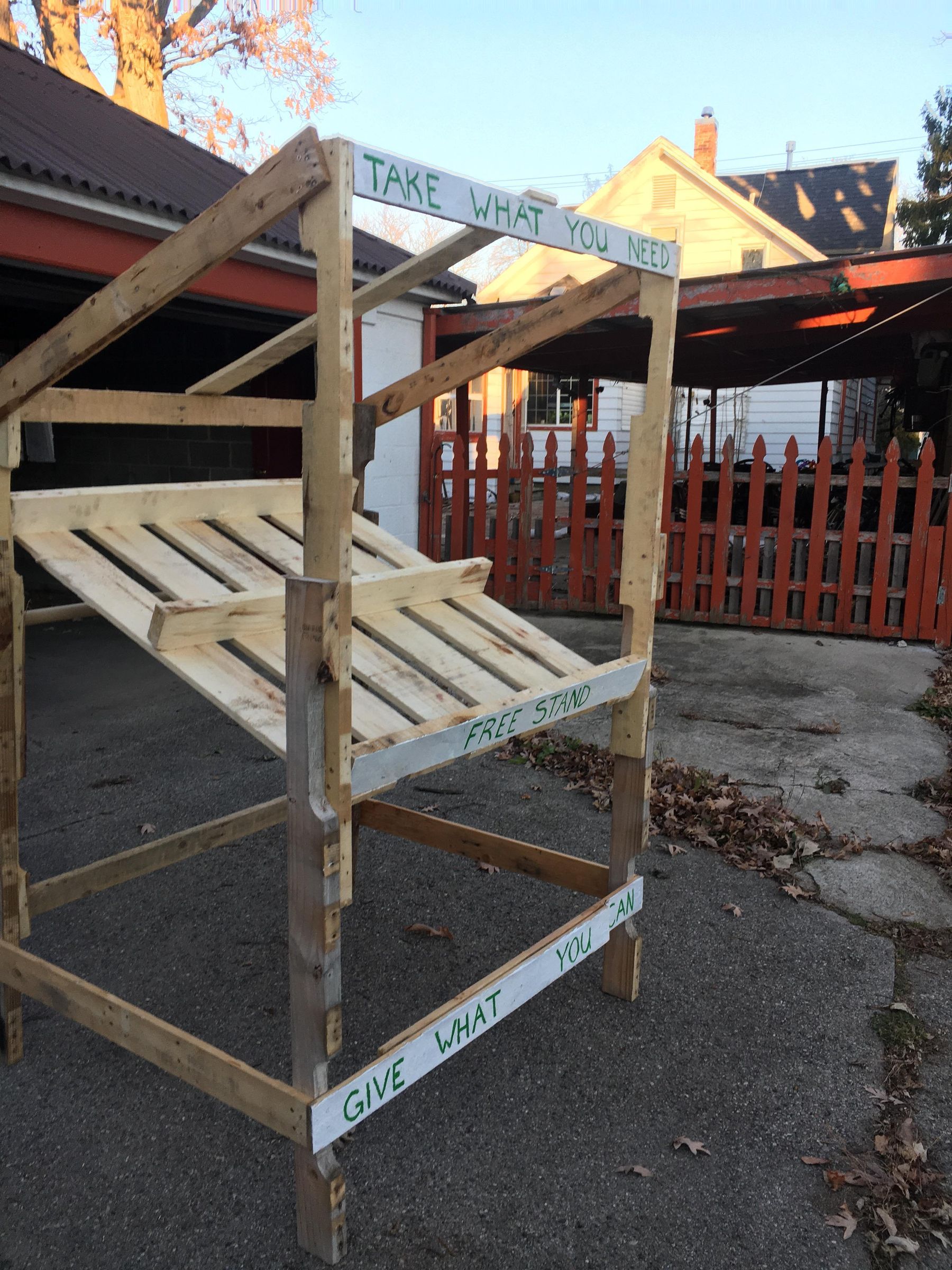 Neighborhood Free Food Stand Made From Pallets : 17 Steps (with ...