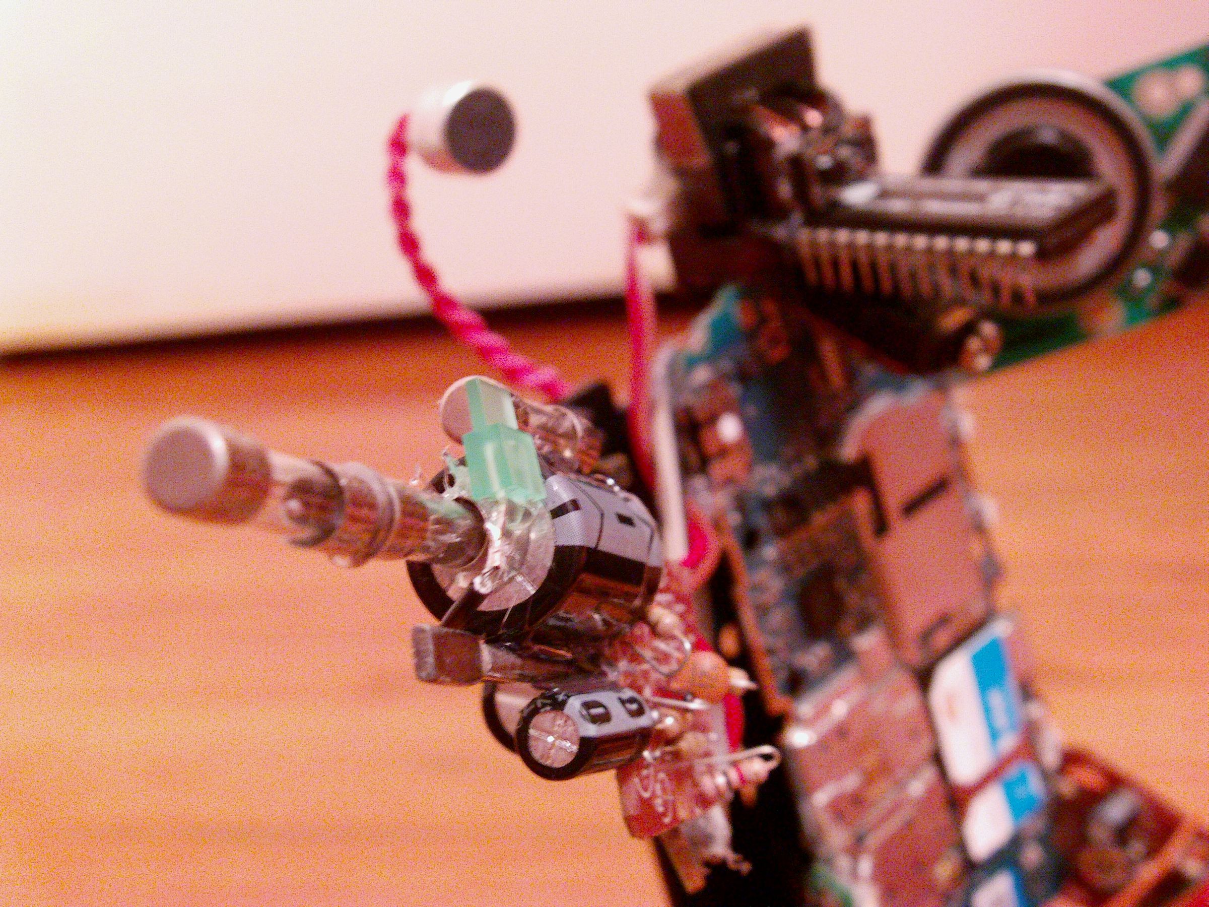 Reusing Old Electronics : 3 Steps (with Pictures) - Instructables