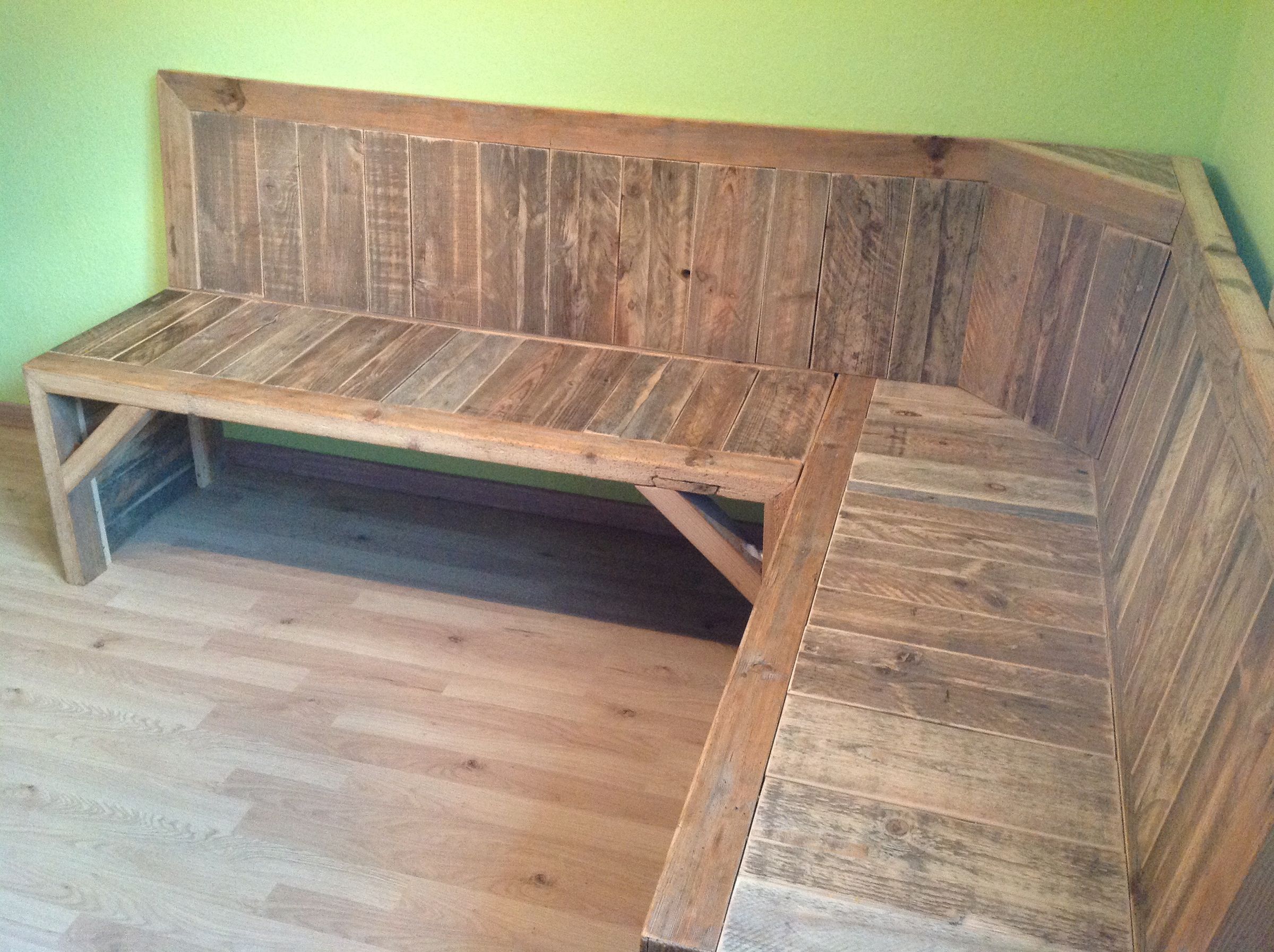 Pallet Corner Bench : 6 Steps - Instructables