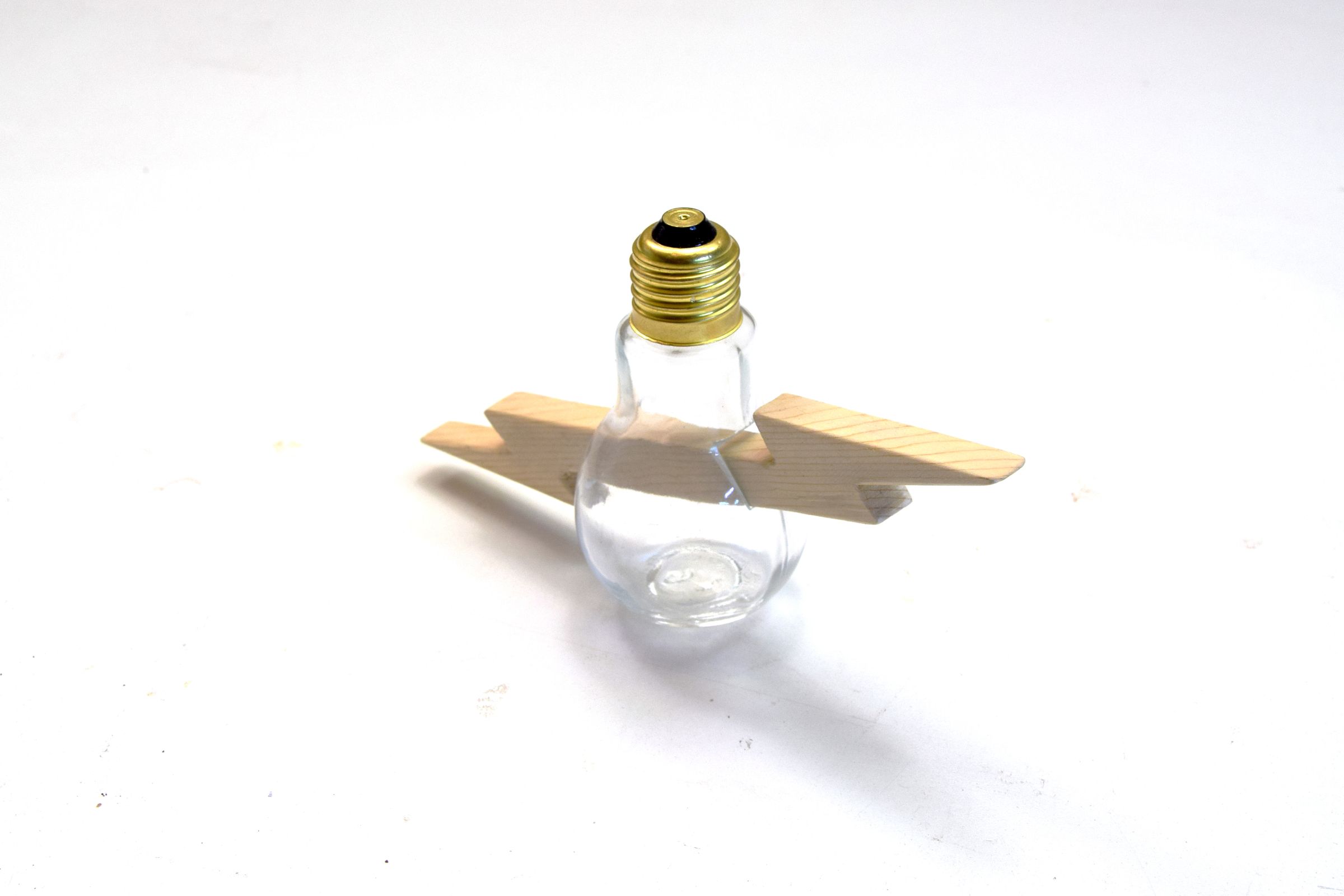 Lightning Bolt Through Light Bulb : 8 Steps (with Pictures) - Instructables