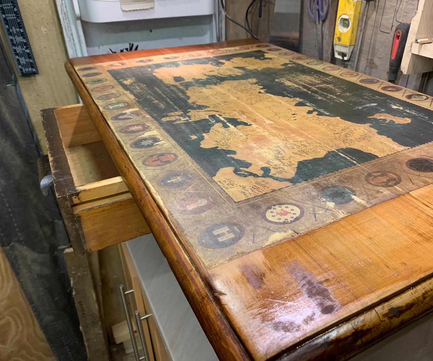 game of thrones painted table / 3d map DIY Project - Step-by-Step DIY ...