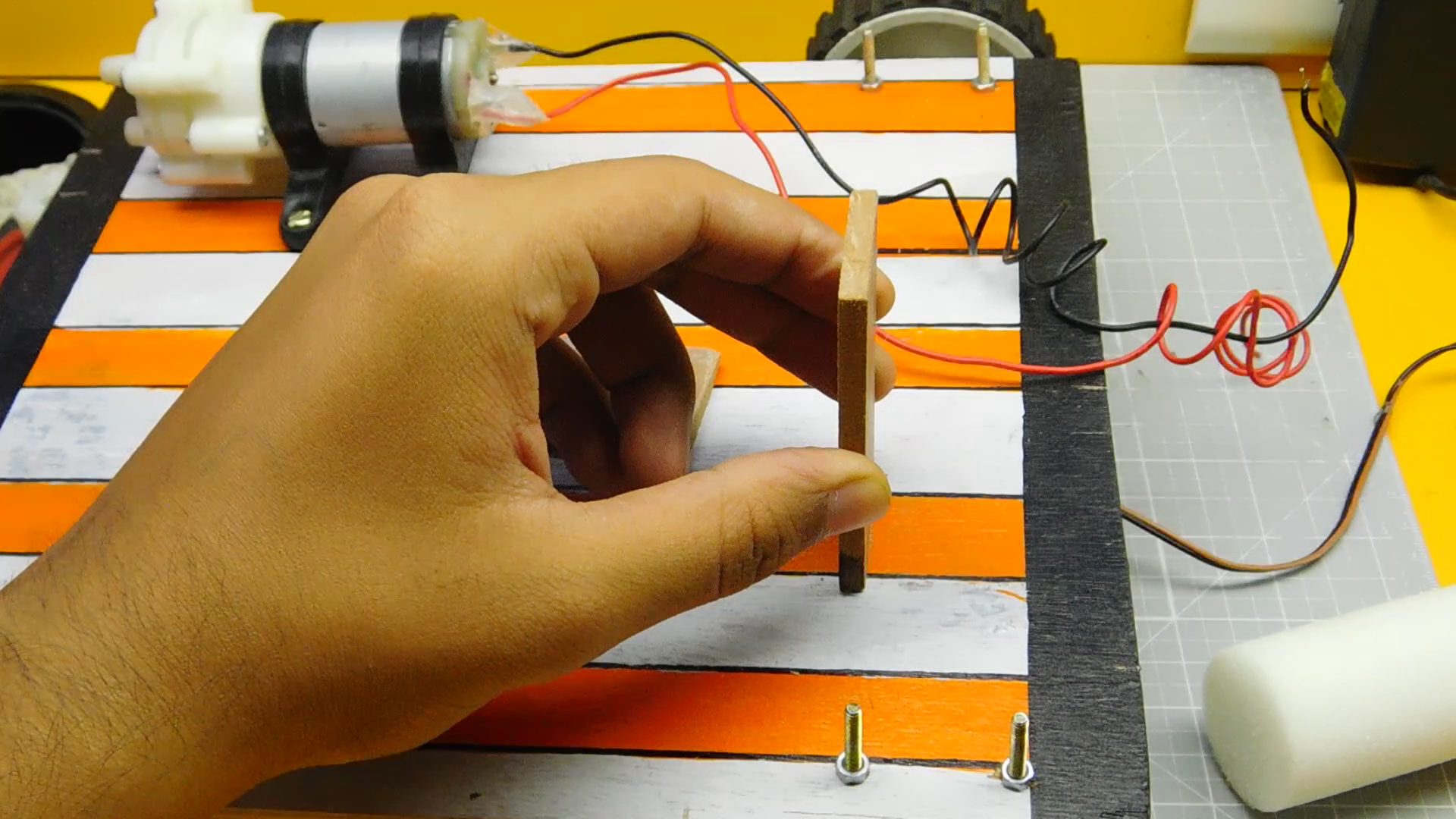 CleanSweep- the Floor Cleaning Robot! : 12 Steps (with Pictures ...