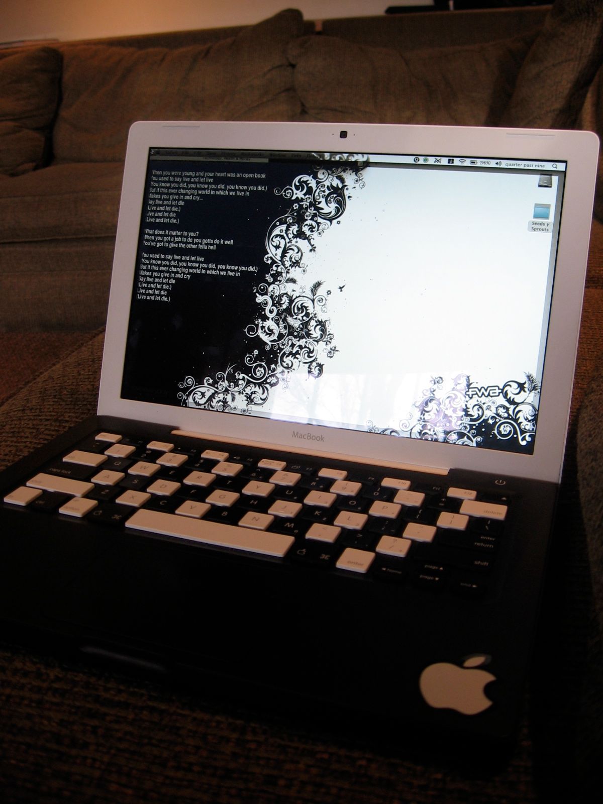 Modded MacBook : 4 Steps - Instructables