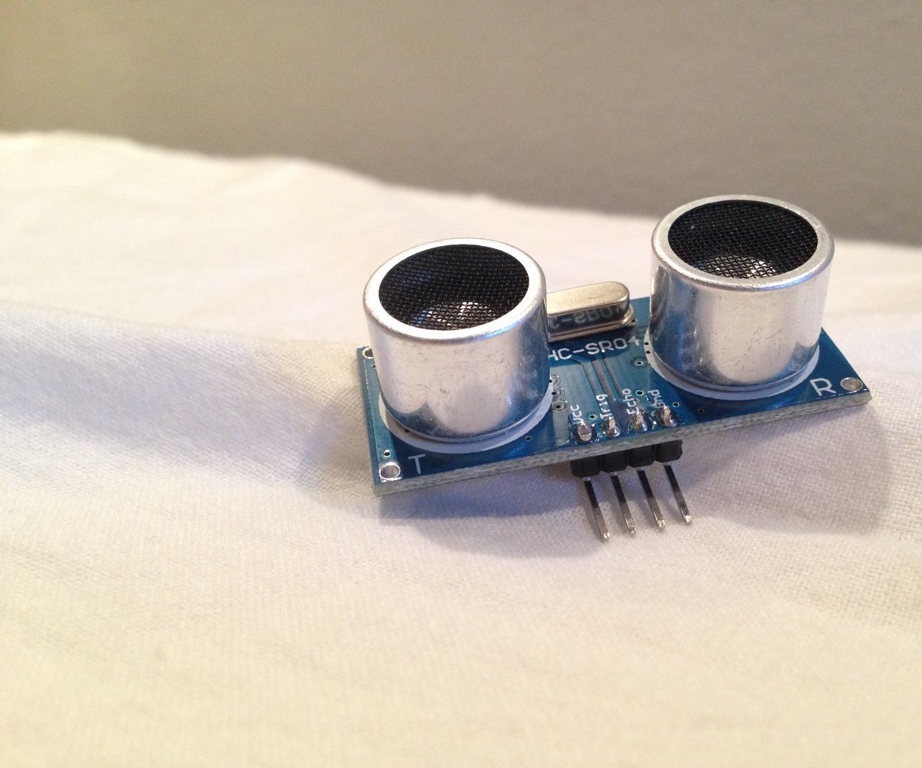 very simple hc-sr04 connection to arduino example DIY Project to Discover - FindingDIY