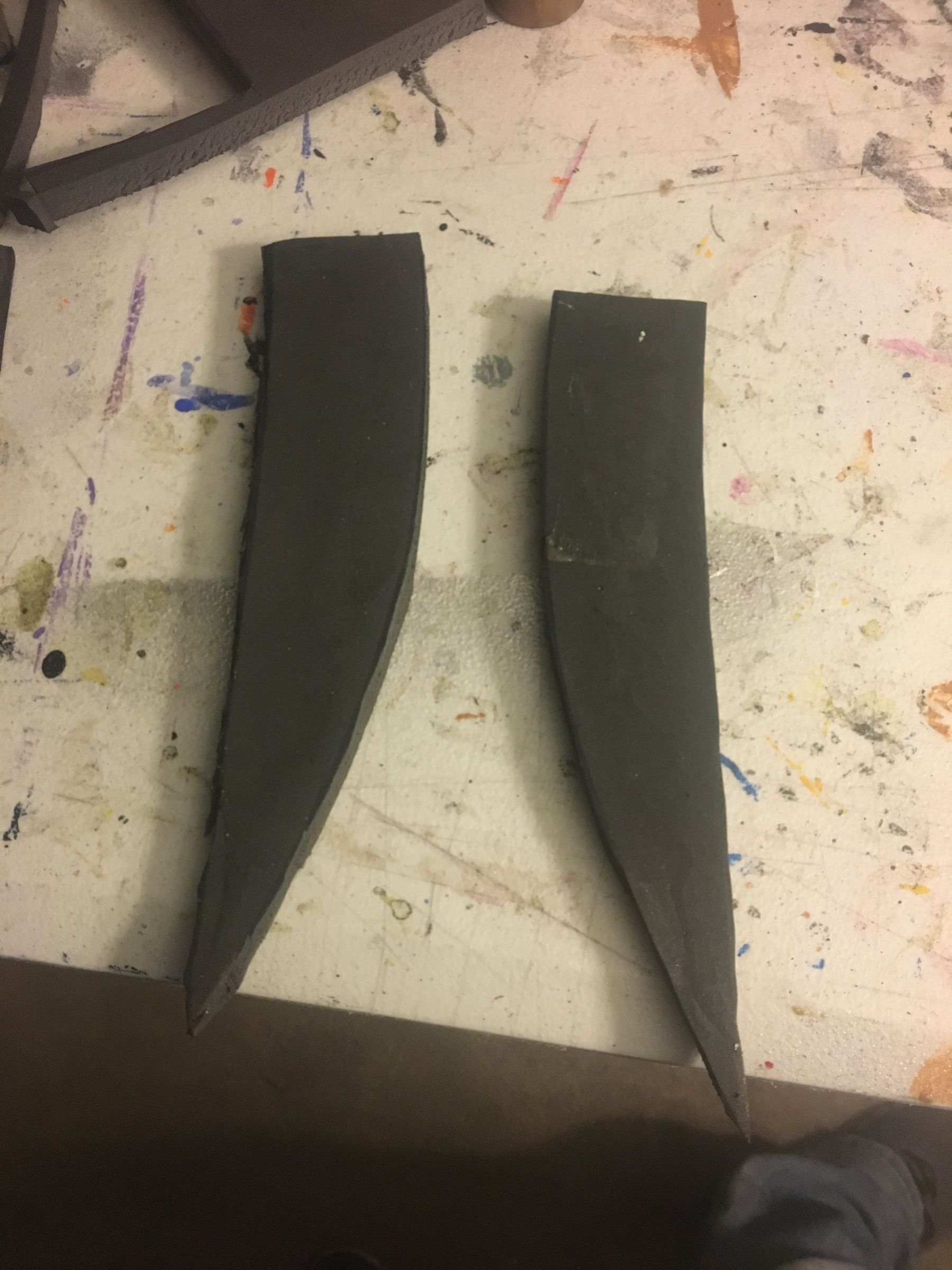 How to Make a Prop Axe : 8 Steps - Instructables