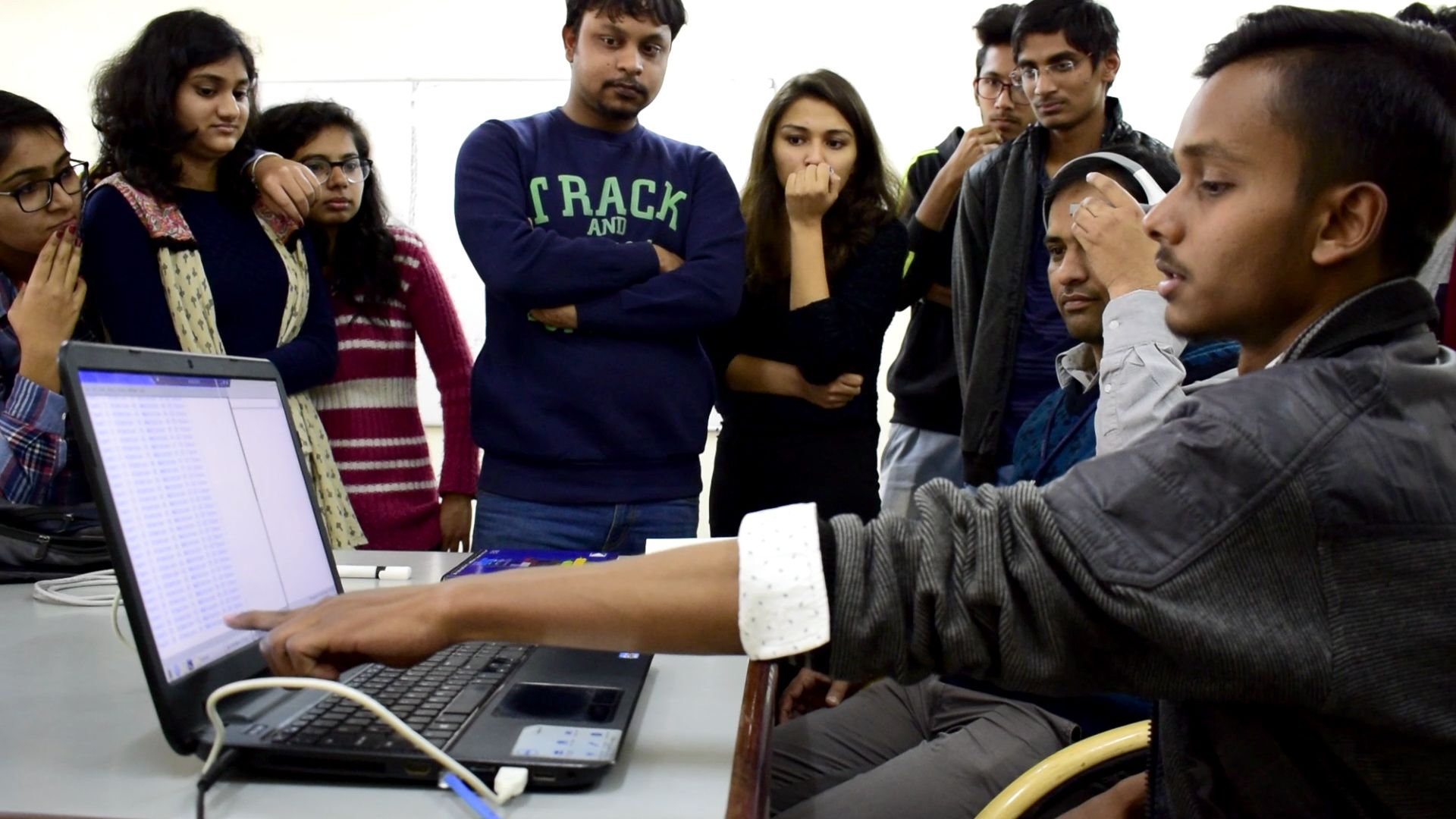 Brain Game Simulator Using NeuroSky Mindwave Headset : 3 Steps (with ...