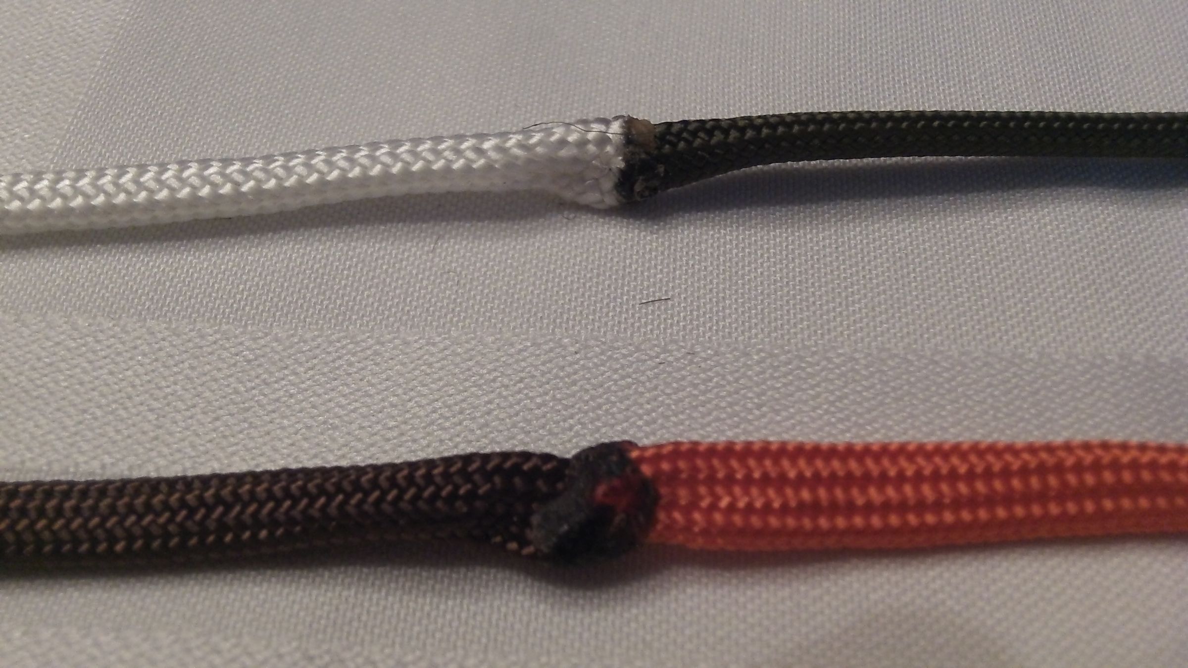 How to Tie a 4 Strand Paracord Braid With a Core and Buckle. : 14 Steps ...