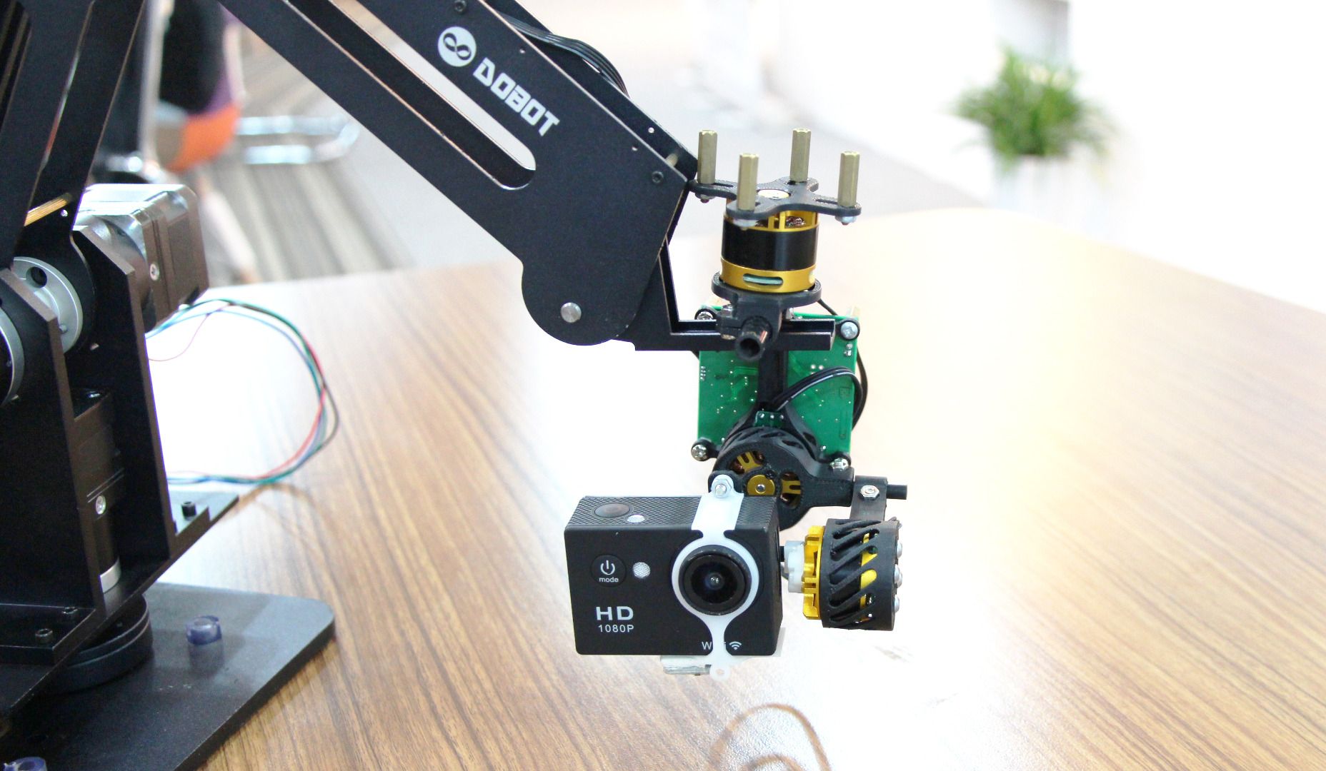 A Multi-controlled High Precision Desktop Robotic Arm : 7 Steps ...