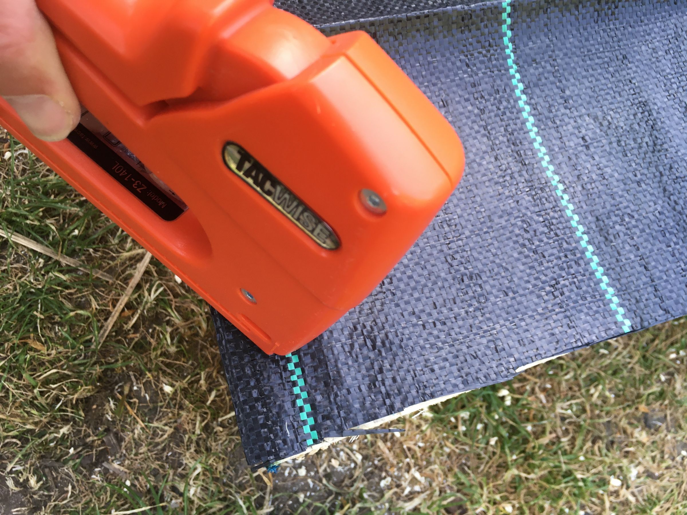 Pallet Sand Pit - DIY in 2 Hours From 2 Pallets! : 12 Steps (with ...