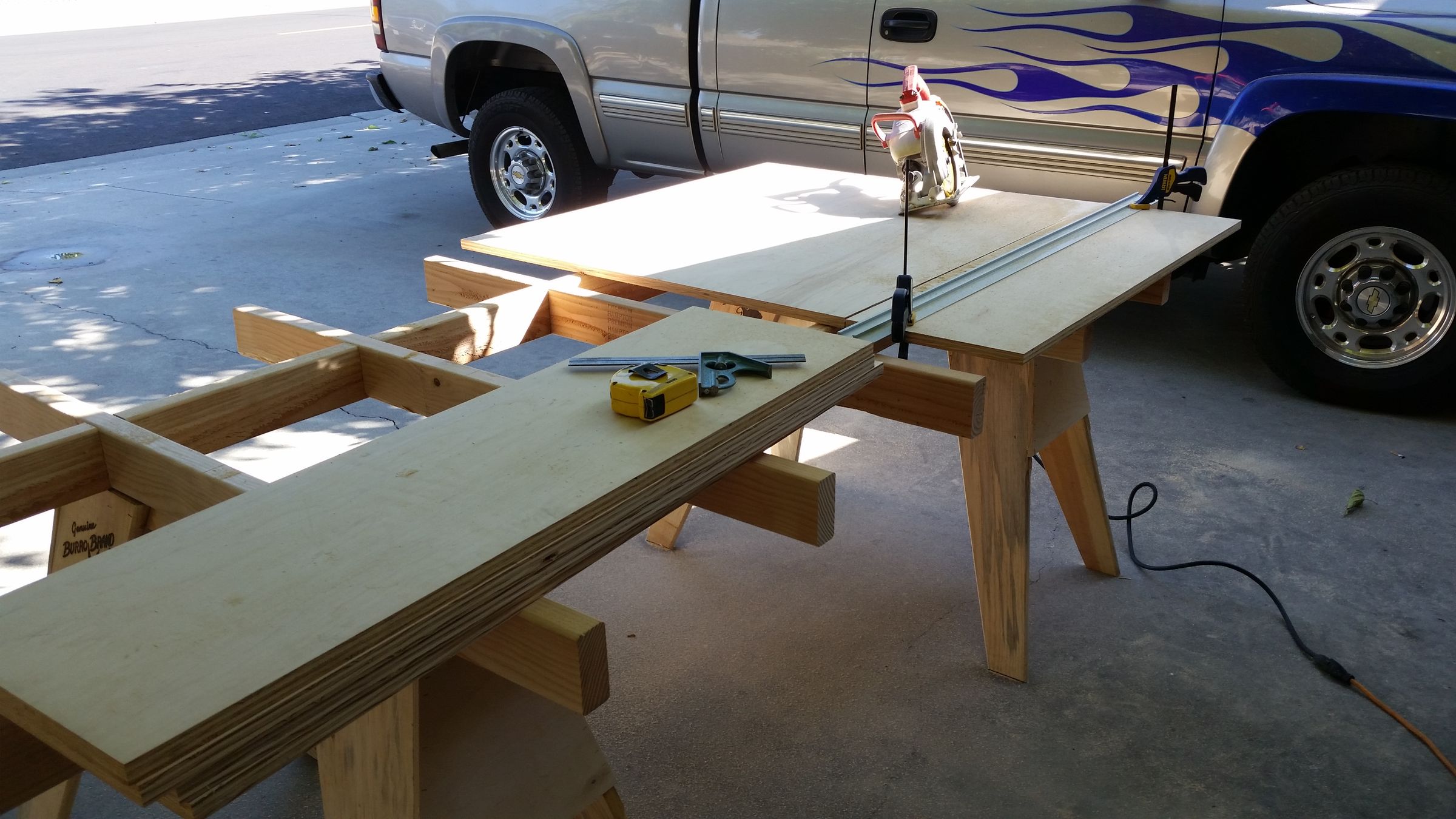Simple Plywood Cutting Table / Work Table (Updated) : 6 Steps (with ...