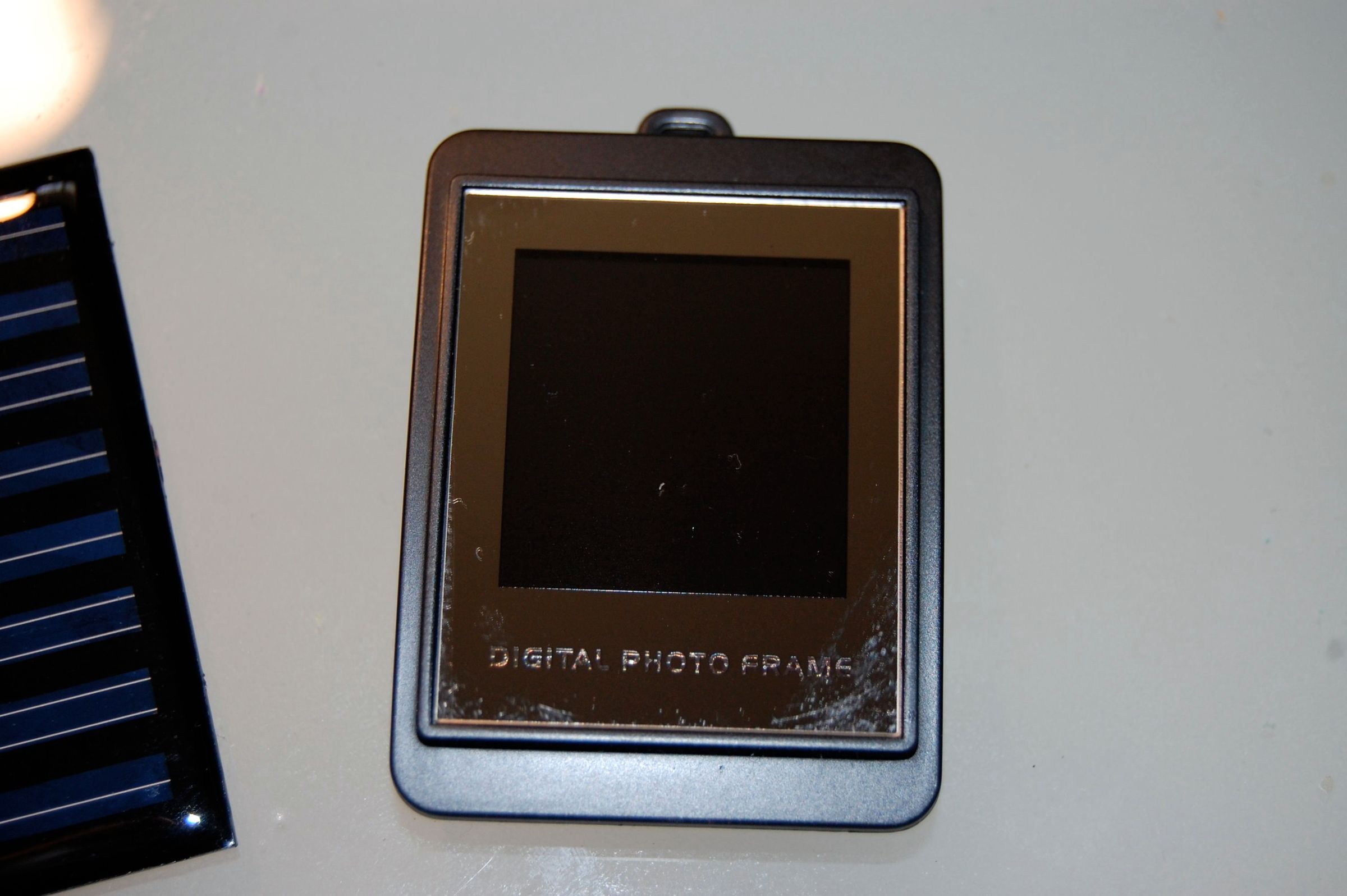 Solar Powered Digital Picture Frame : 11 Steps (with Pictures ...
