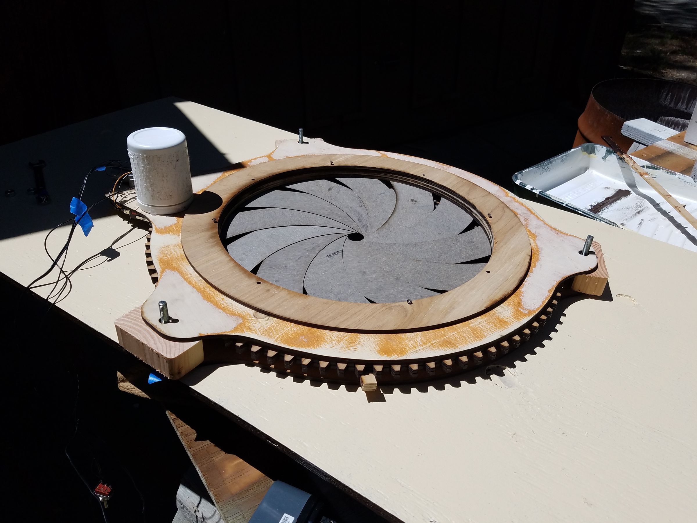 Mechanical Iris Door : 12 Steps (with Pictures) - Instructables