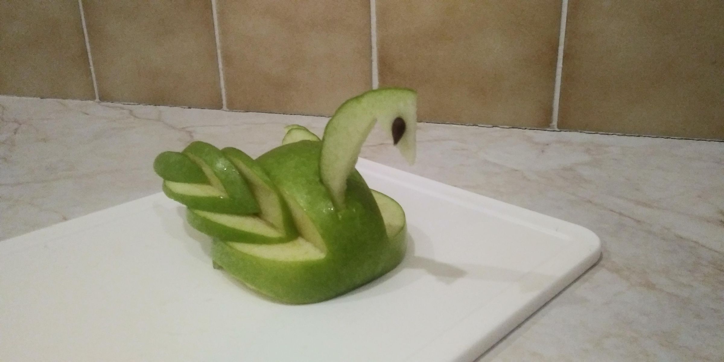 Edible Apple Swan : 9 Steps (with Pictures) - Instructables