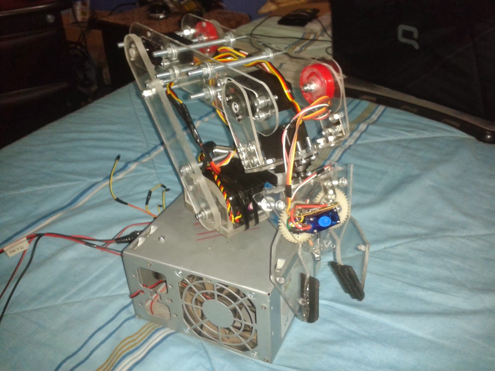 ROBOTIC ARM Arduino Controlled : 8 Steps - Instructables