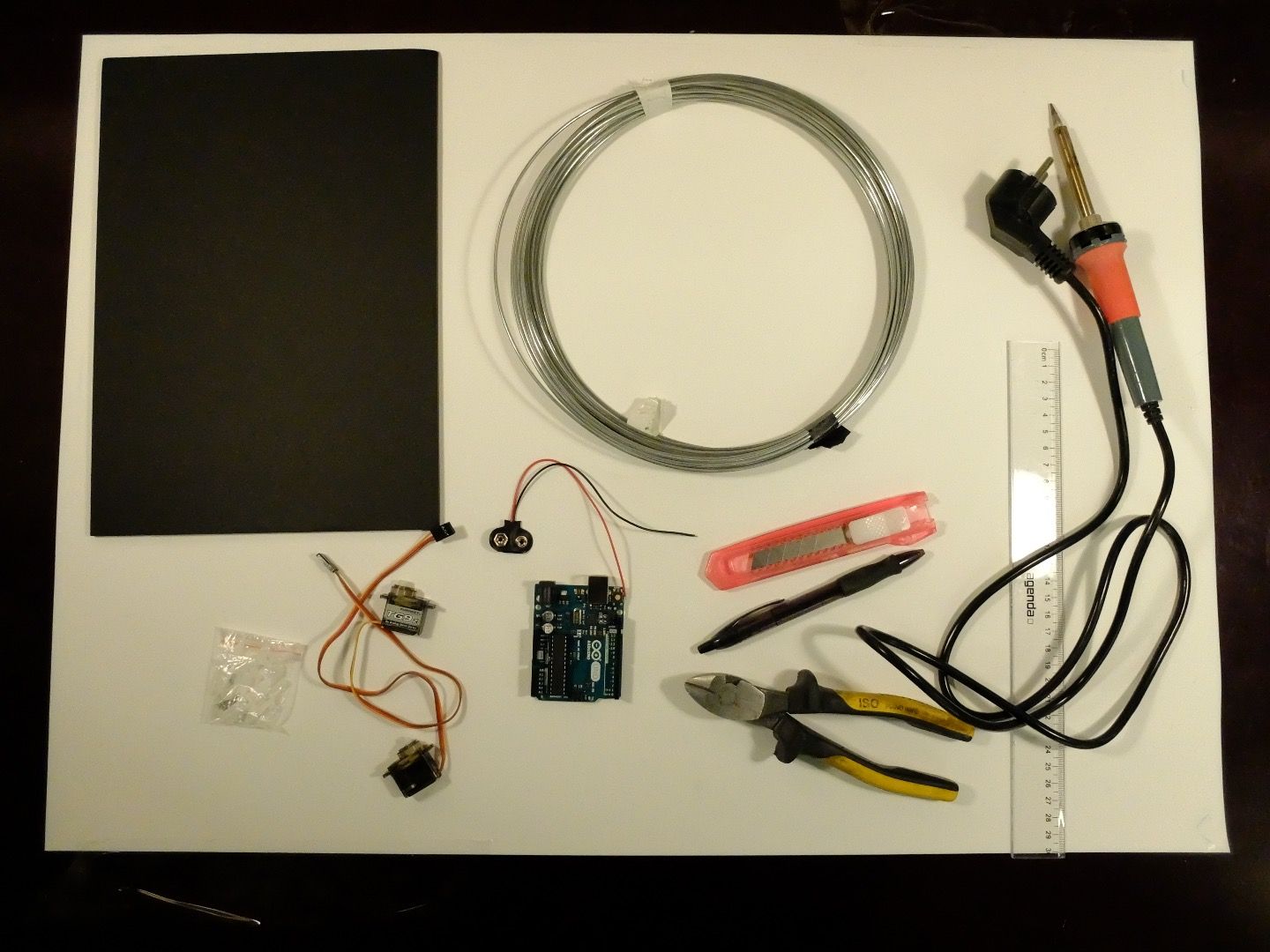 Cardboard Robot : 4 Steps (with Pictures) - Instructables
