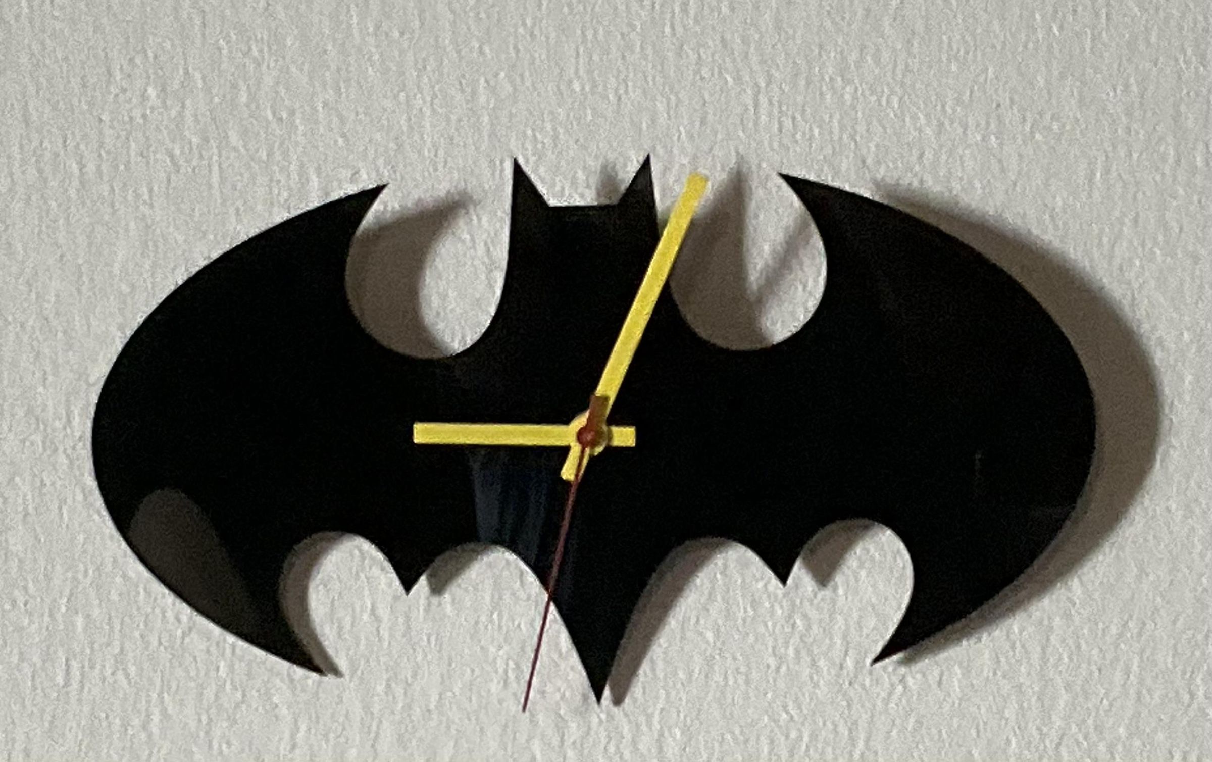 Batman Wall Clock : 4 Steps (with Pictures) - Instructables