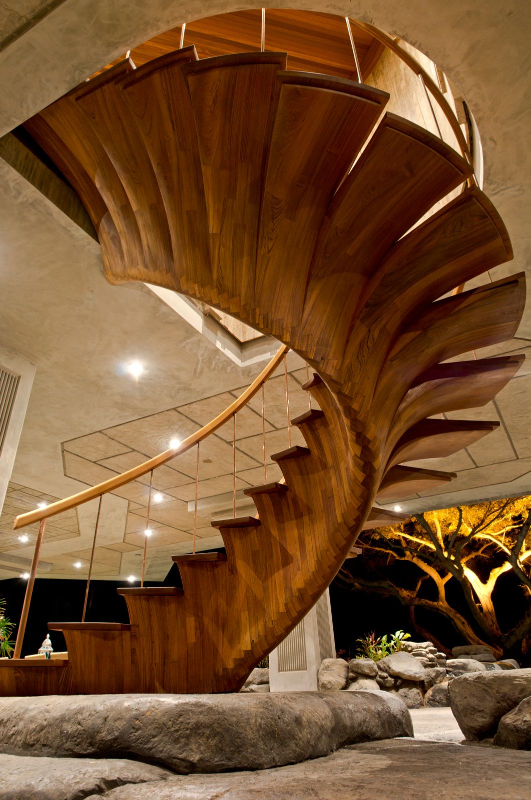 Inlayed Wood Scales on Spiral Staircase : 8 Steps (with Pictures ...