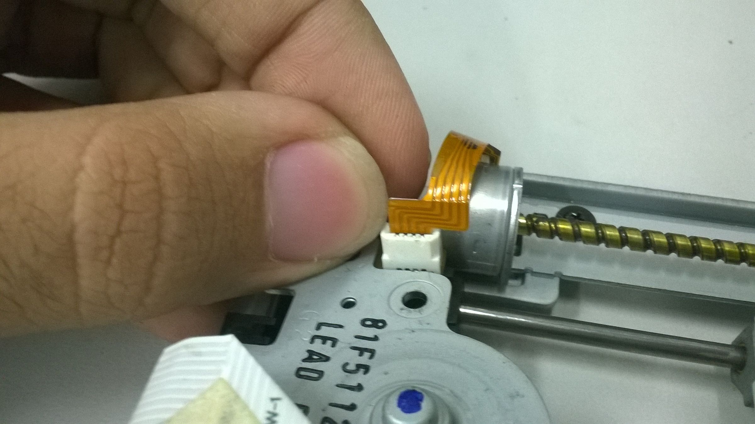 Disassembling a CD/DVD Reader and Reusing Its Parts : 12 Steps (with ...