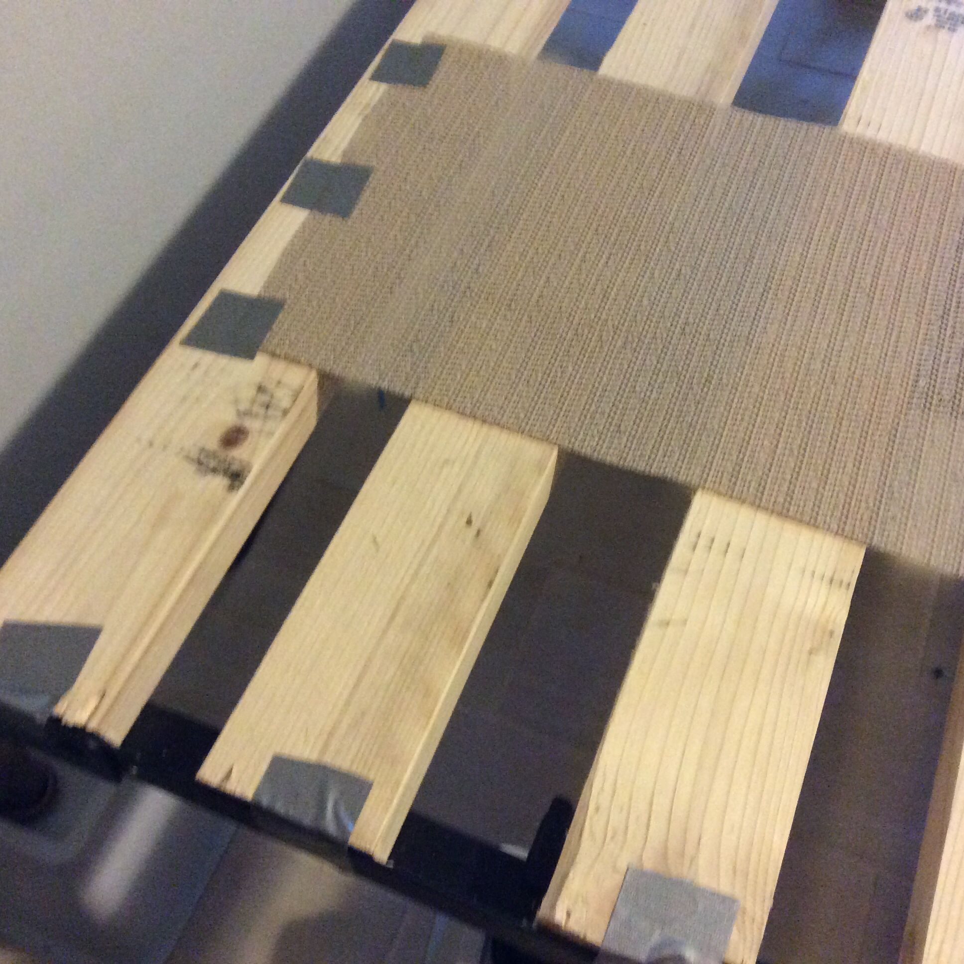 Foundation for Queen-size Memory Foam Bed From Basic Frame : 5 Steps ...