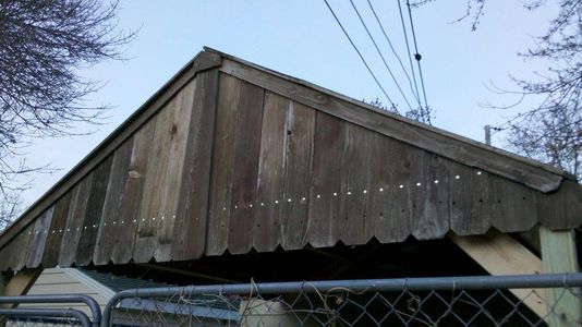 Build a Roof With Reclaimed Cedar Fence Panels : 6 Steps - Instructables