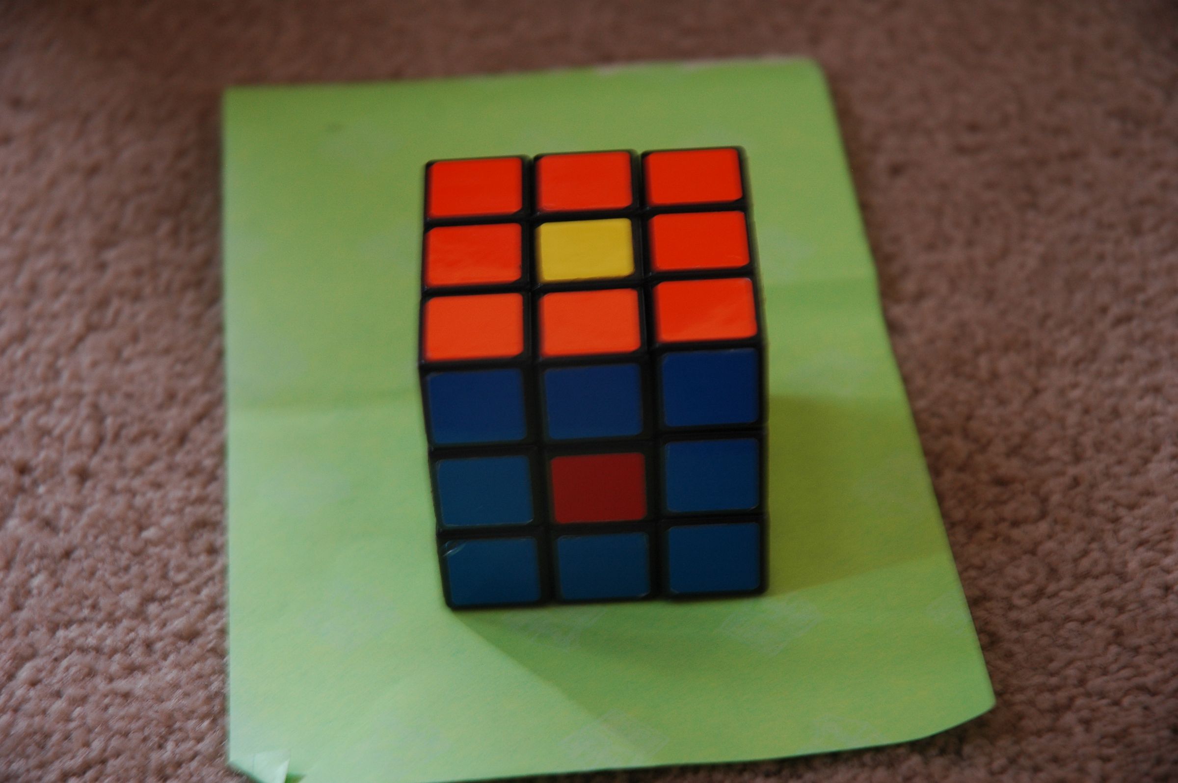 Rubik's Cube Tricks-center Piece. : 6 Steps - Instructables