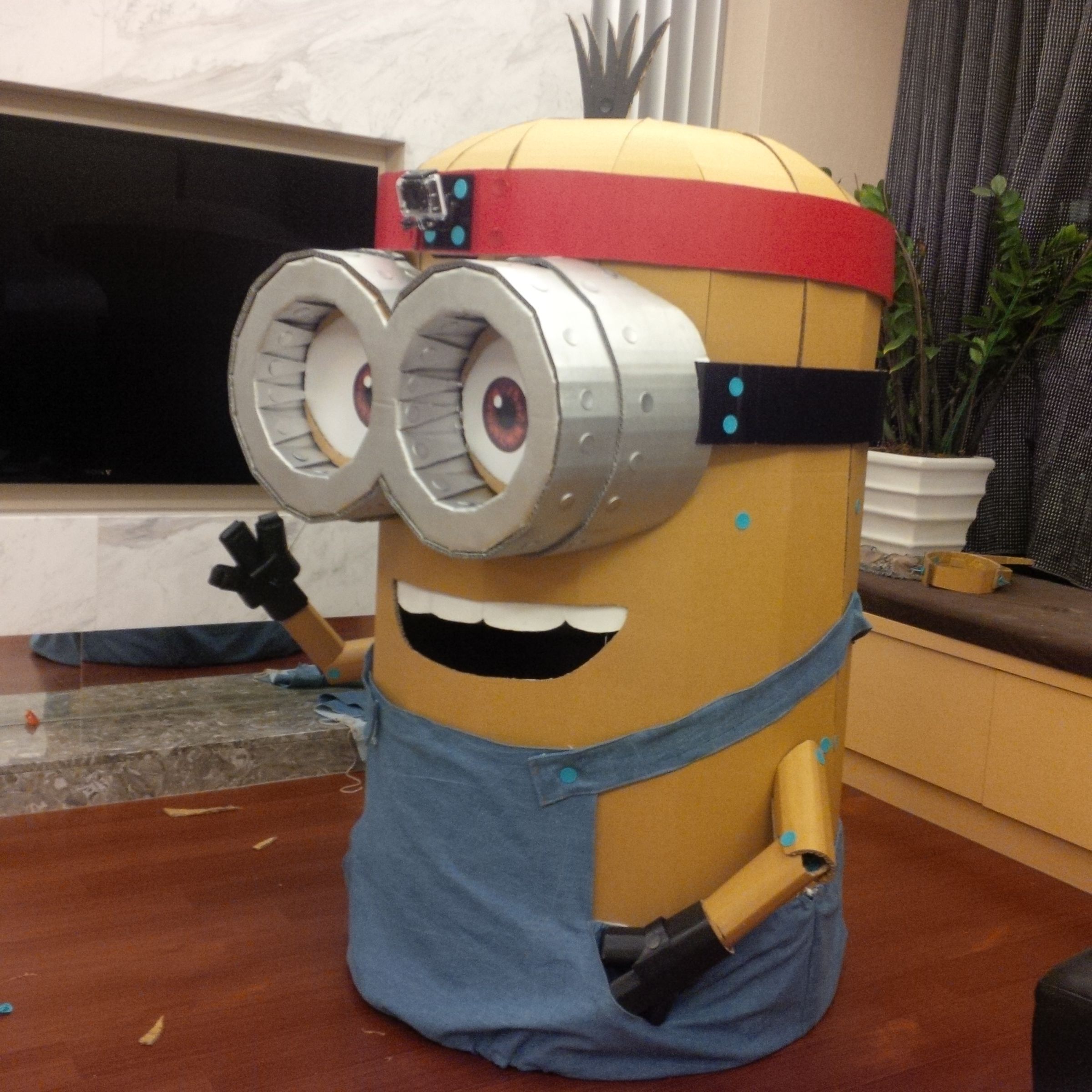 Cardboard Minion Halloween Costume (with Pictures) - Instructables