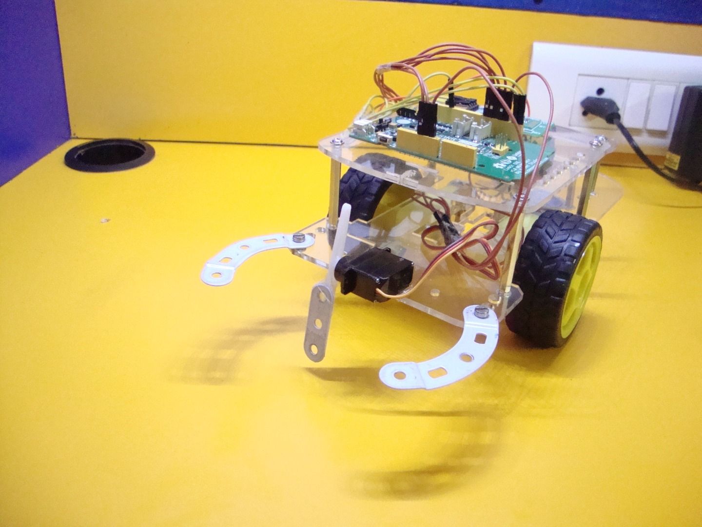 The Soccer Robot : 12 Steps (with Pictures) - Instructables