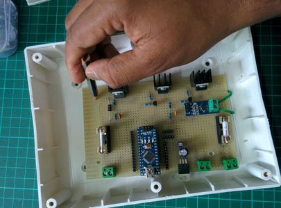 ARDUINO SOLAR CHARGE CONTROLLER ( Version 2.0) : 26 Steps (with ...