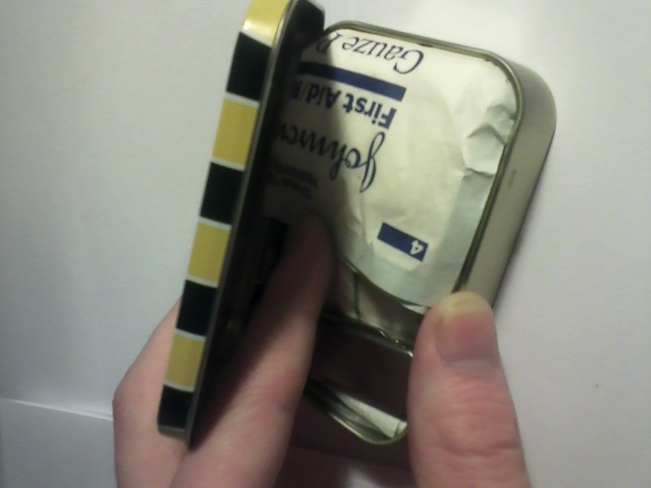 Pocket-Sized Altoids Tin First-Aid Kit : 11 Steps (with Pictures ...