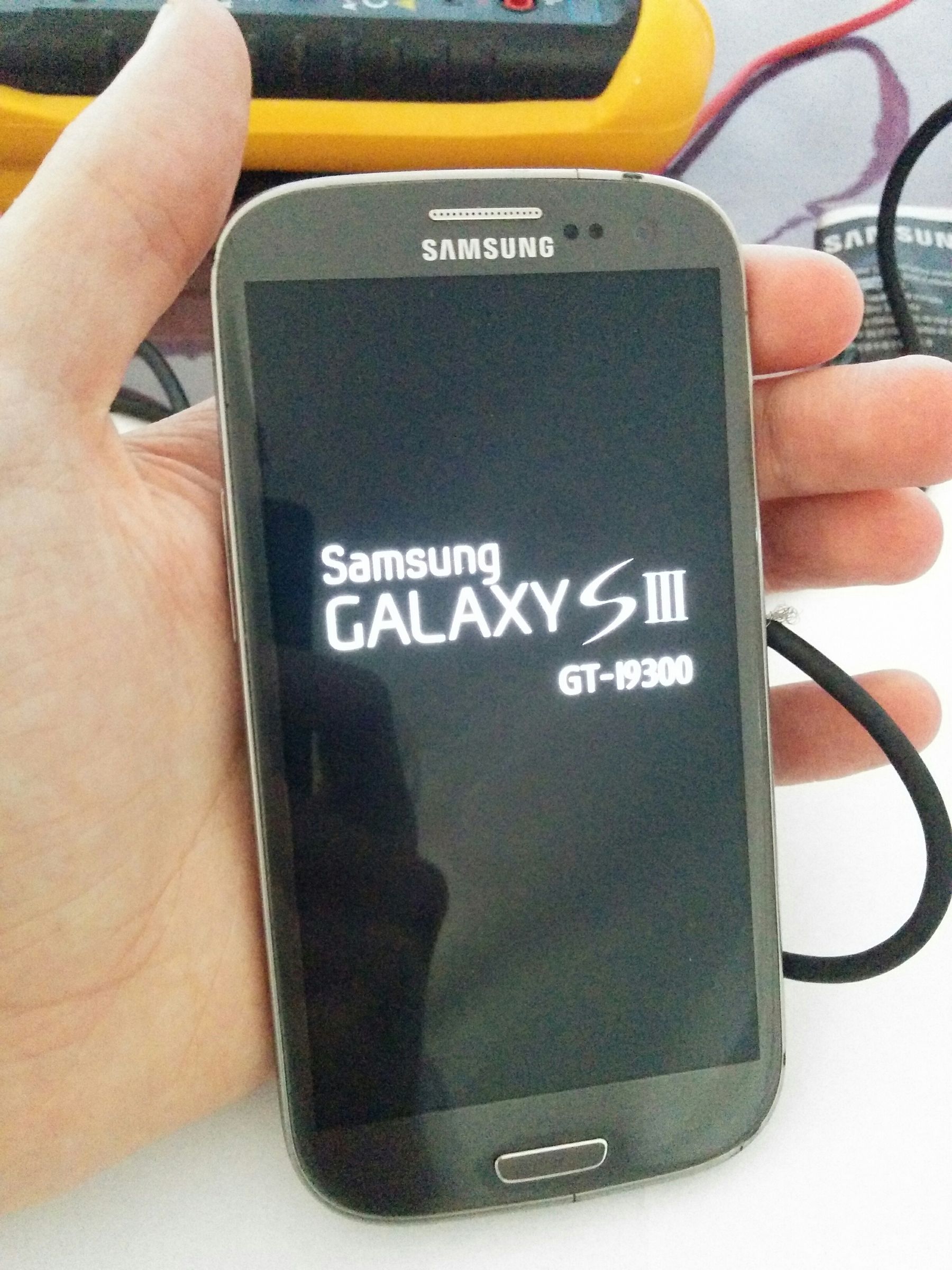 Power an Android Phone Without Battery : 4 Steps (with Pictures ...