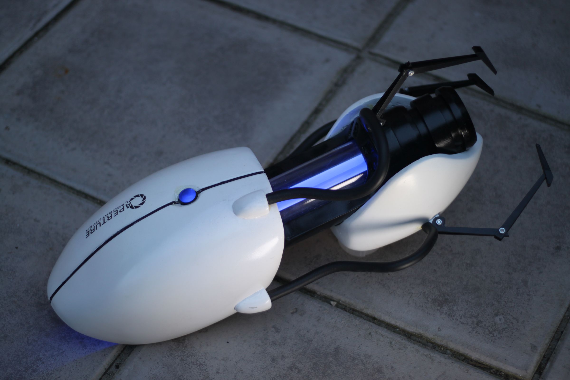 How to Make a Portal Gun. : 10 Steps (with Pictures) - Instructables