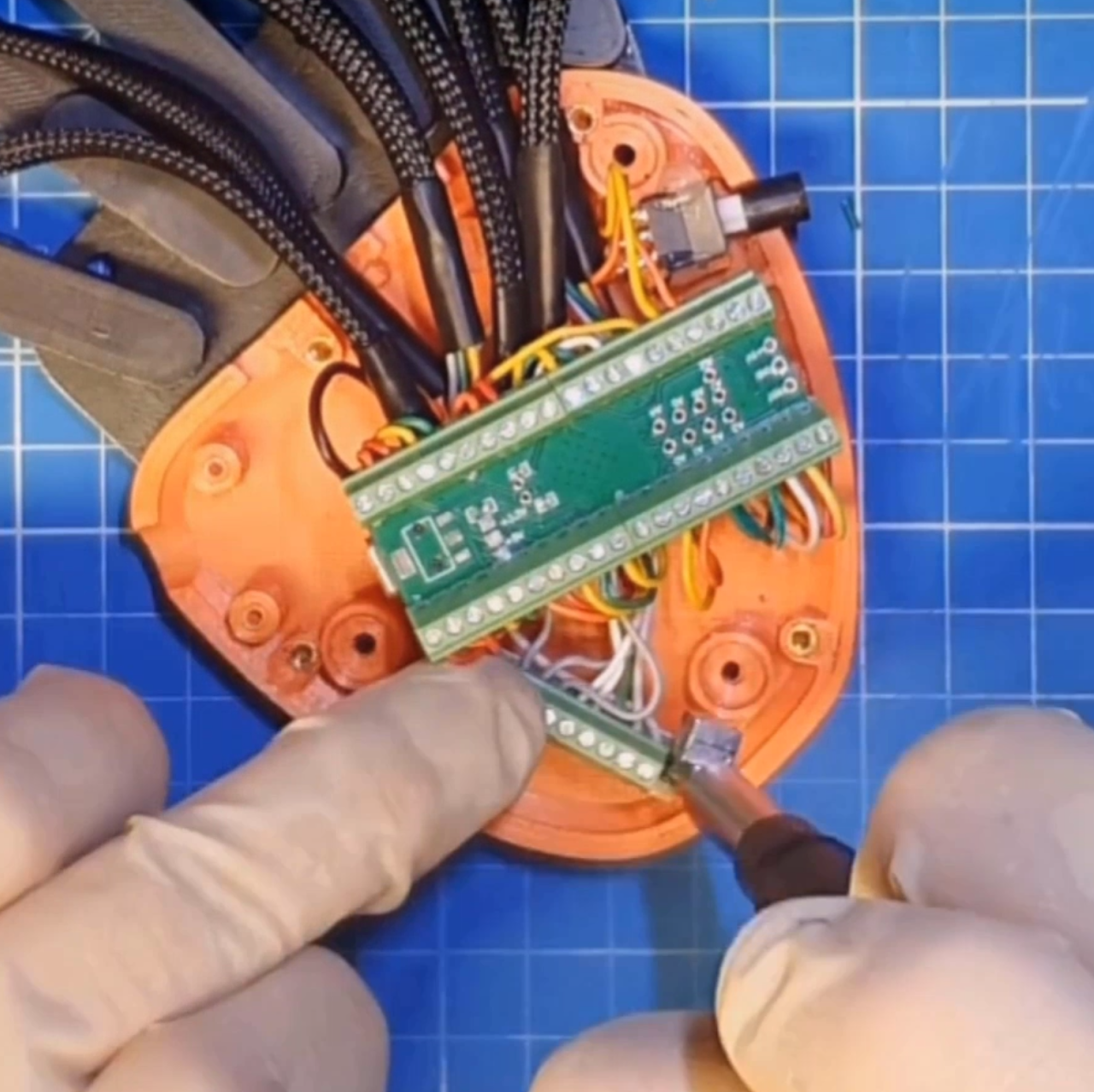 How to Make the Azeron Keypad Like the ORIGINAL - DIY Clone Replica : 14 Steps - Instructables