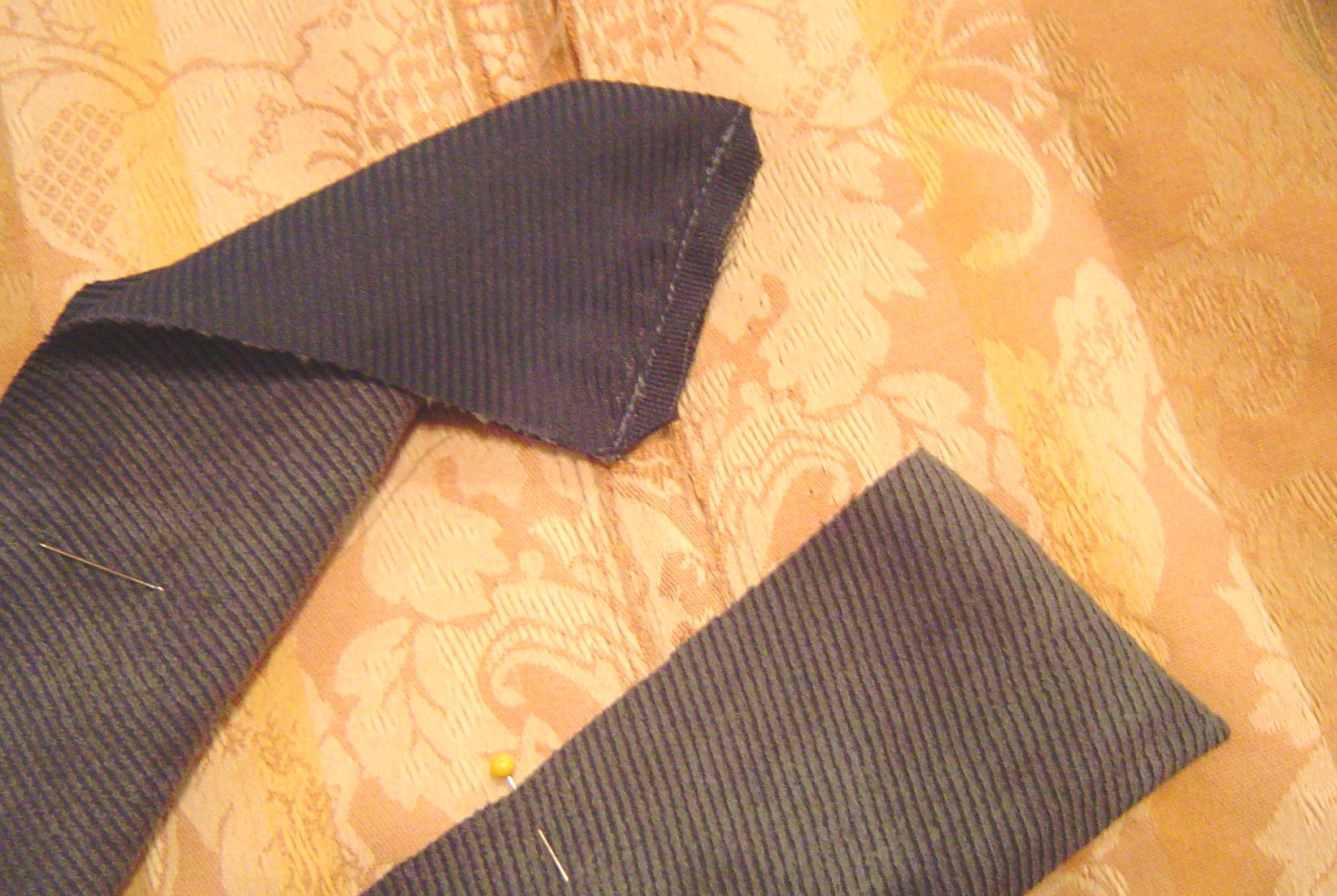 Blue Velvet Bog Coat : 19 Steps (with Pictures) - Instructables