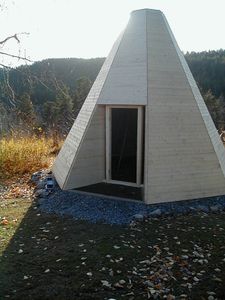 How to Build a Sami Hut in Wood! : 10 Steps (with Pictures) - Instructables