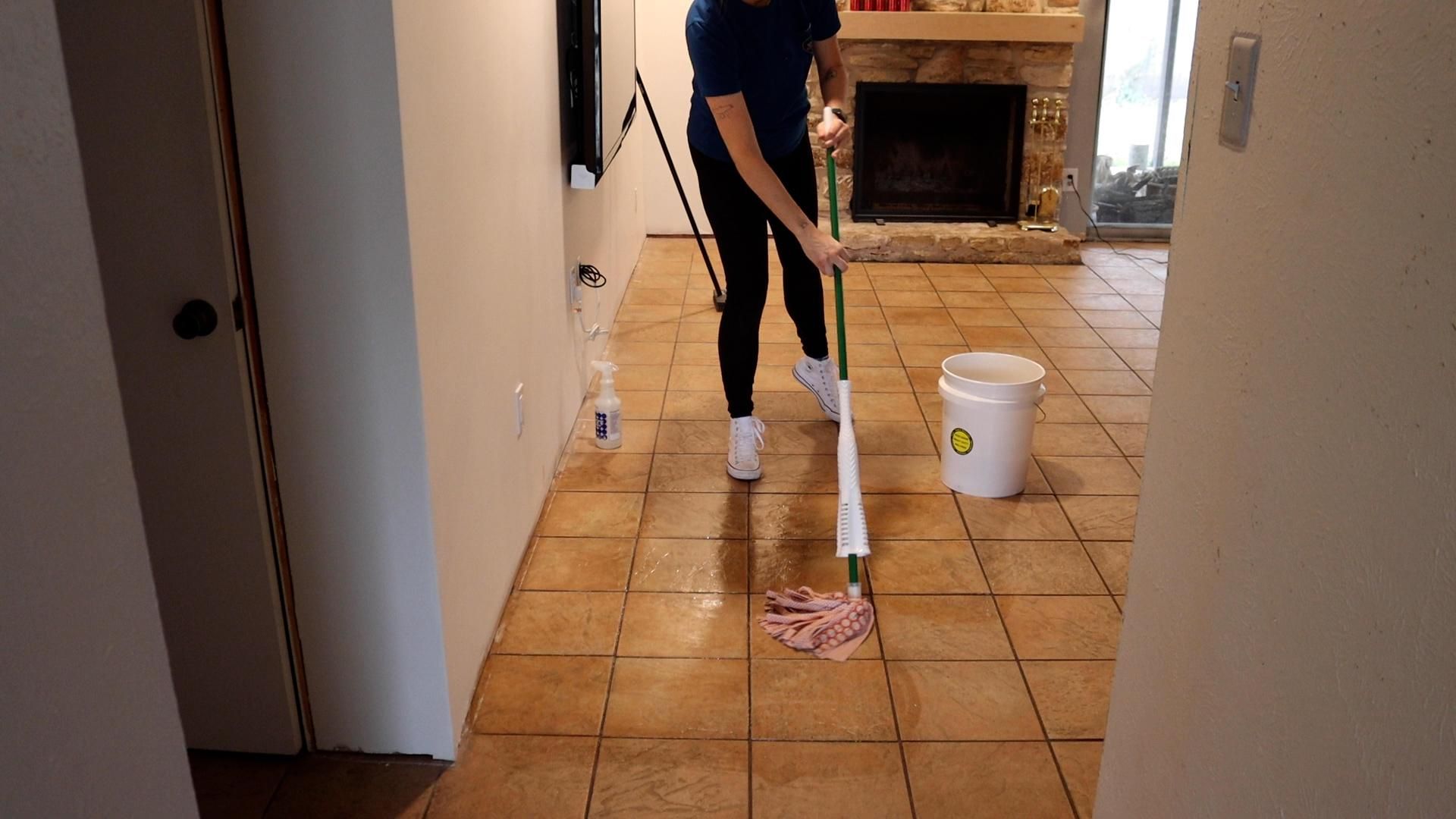 Update Old Floor Tile With Paint! : 6 Steps (with Pictures) - Instructables