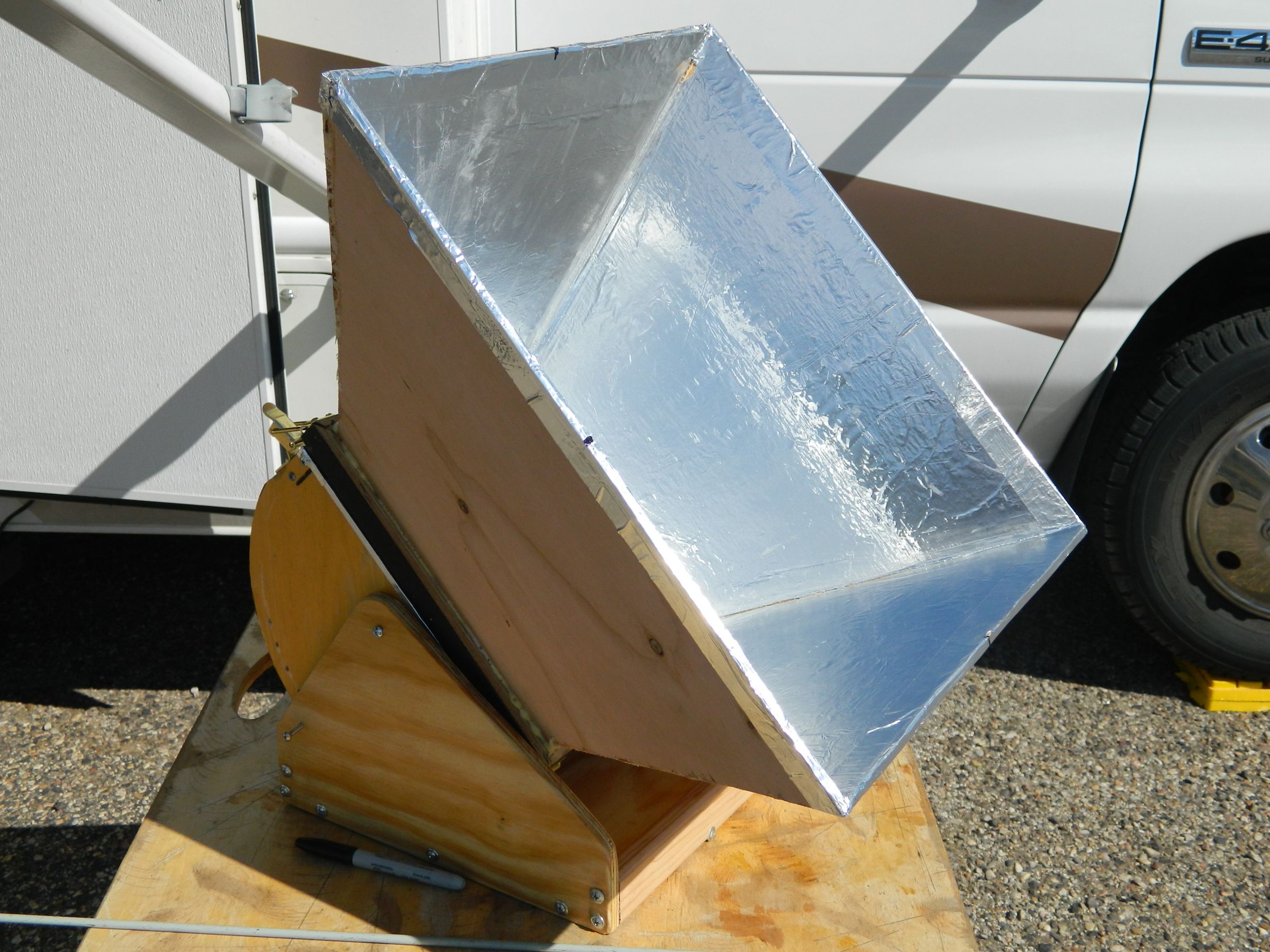 "The Solar Baby" Solar Oven, Cooker. : 4 Steps (with Pictures ...