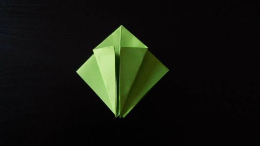 Origami Calyx for an Origami Rose : 9 Steps - Instructables