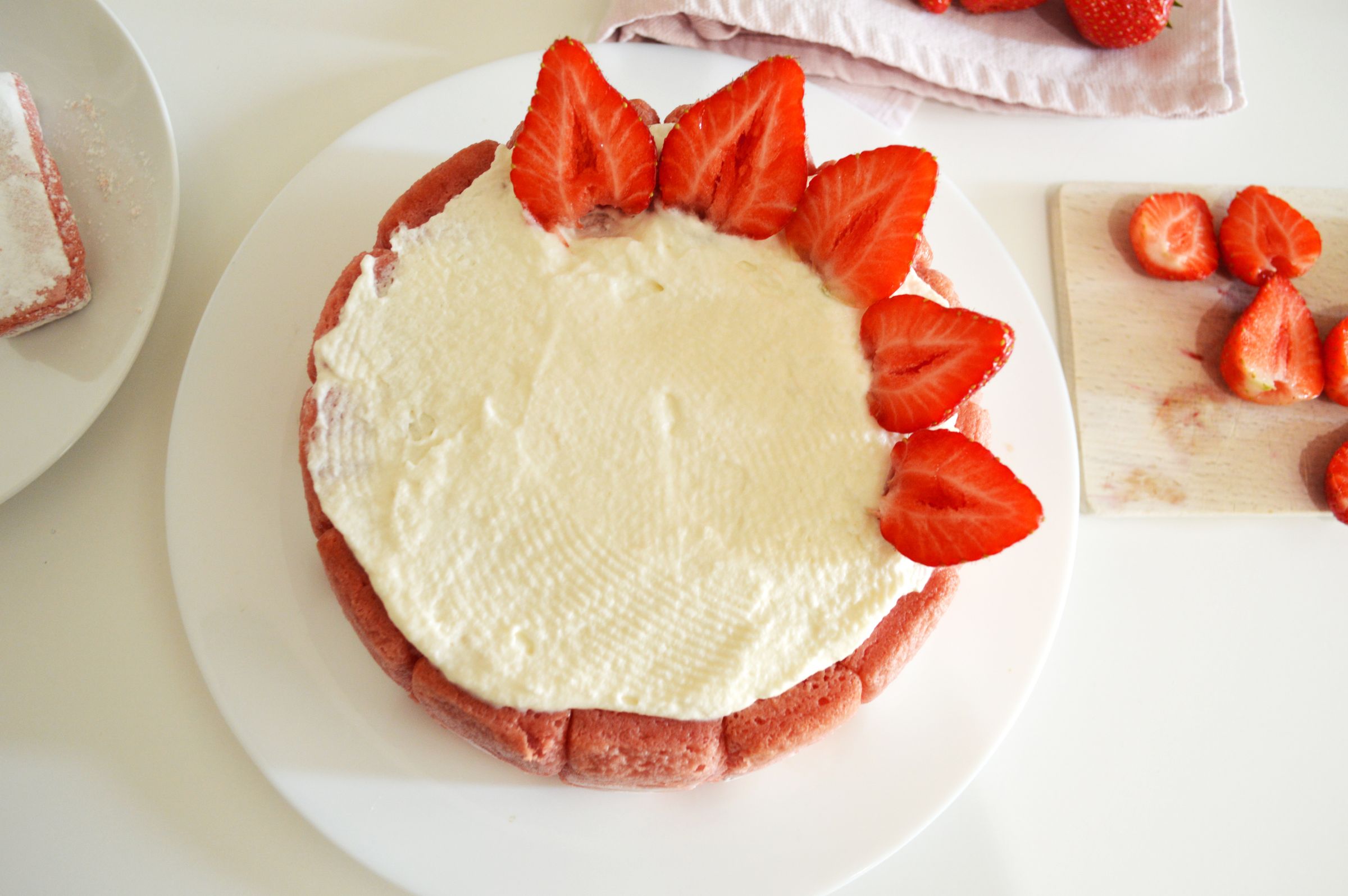 Strawberry Charlotte Cake : 6 Steps (with Pictures) - Instructables
