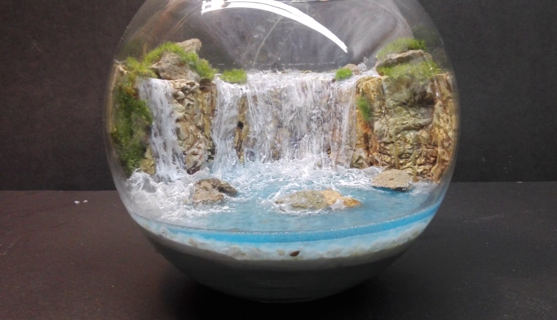 DIY Waterfall Terrarium|Diorama|Aquascape : 5 Steps - Instructables