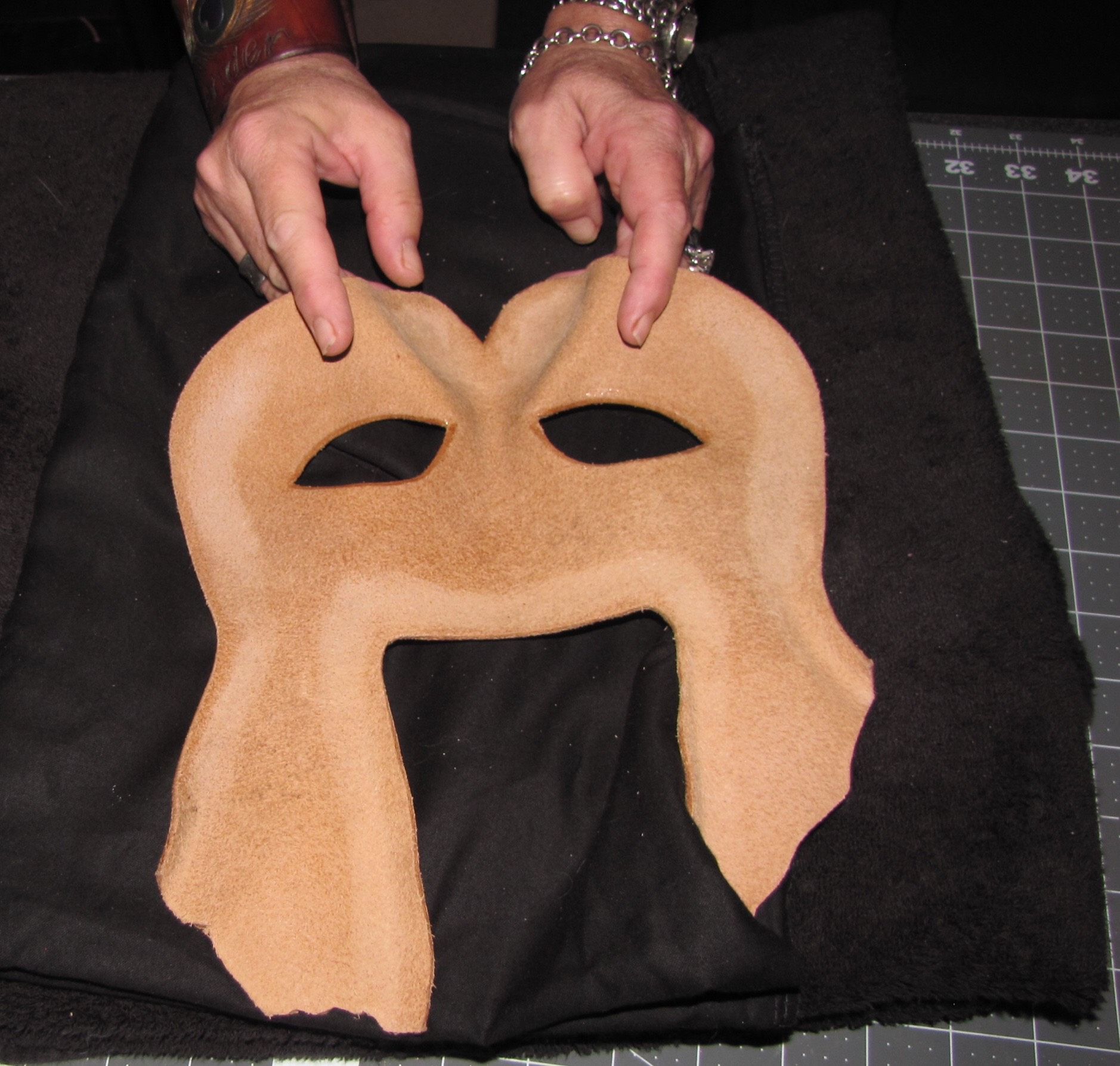Sculpted Leather Mask Tutorial : 9 Steps (with Pictures) - Instructables