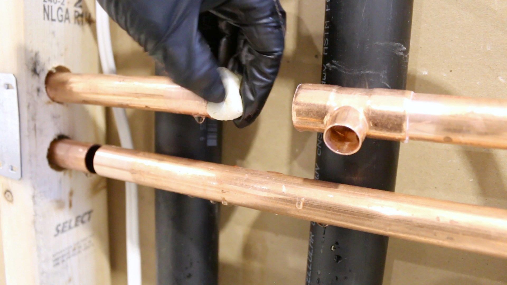 How to Solder Copper Pipe in a Wall : 16 Steps (with Pictures ...